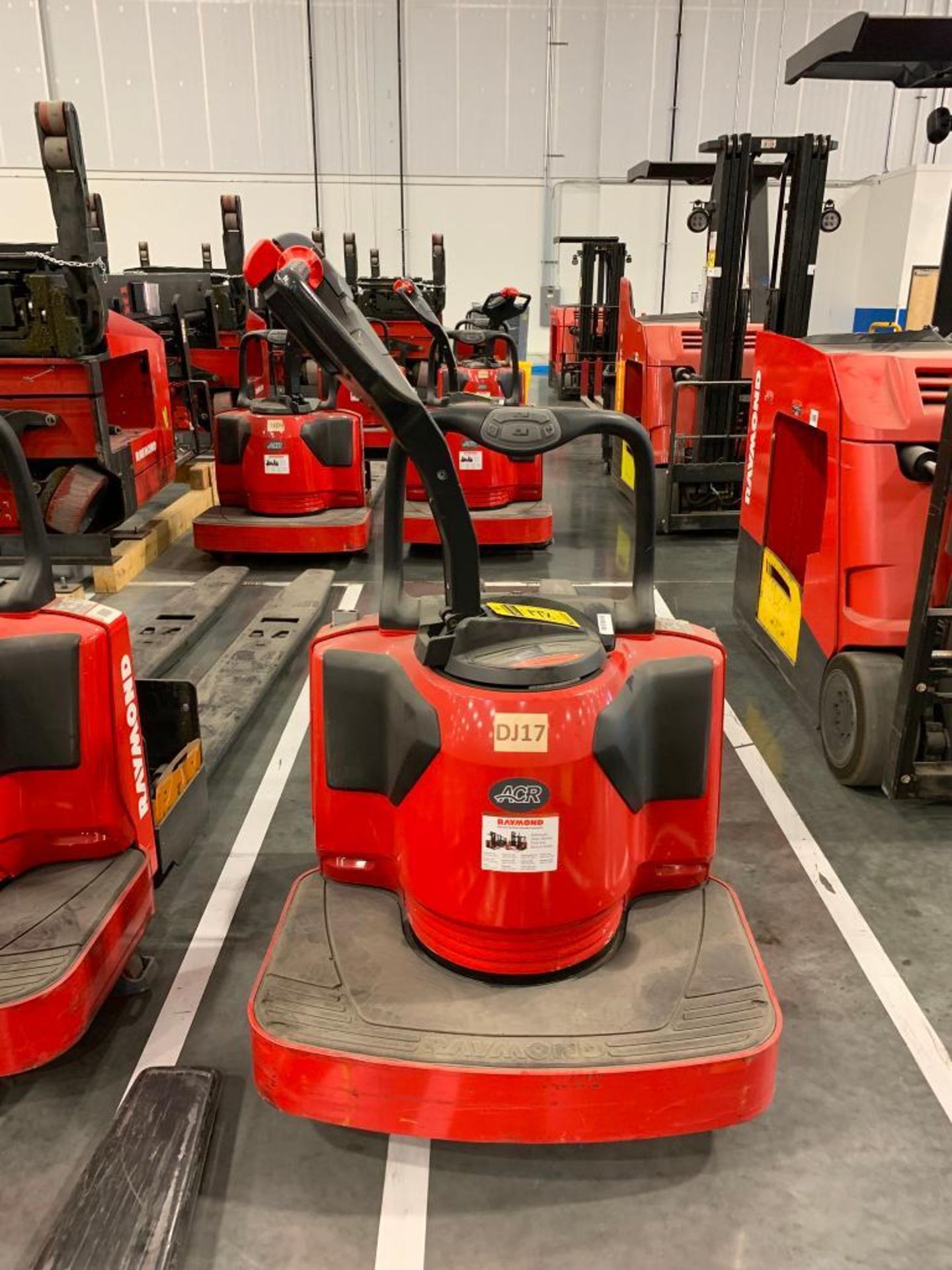 2017 Raymond 8,000 LB. Capacity Electric Walkie/ Rider Pallet Truck ...