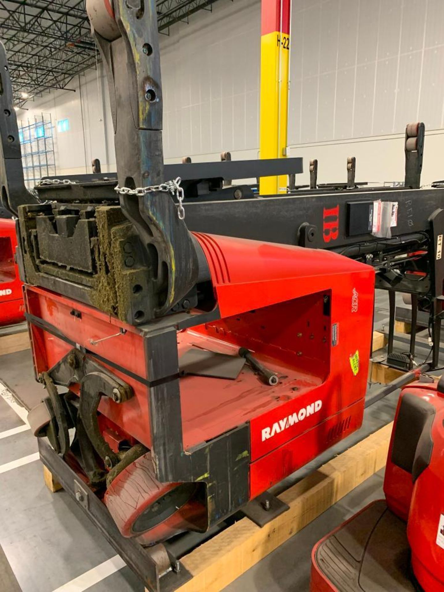 2017 Raymond 4,500 LB. Capacity Electric Reach Truck, Model 750 R45TT ...
