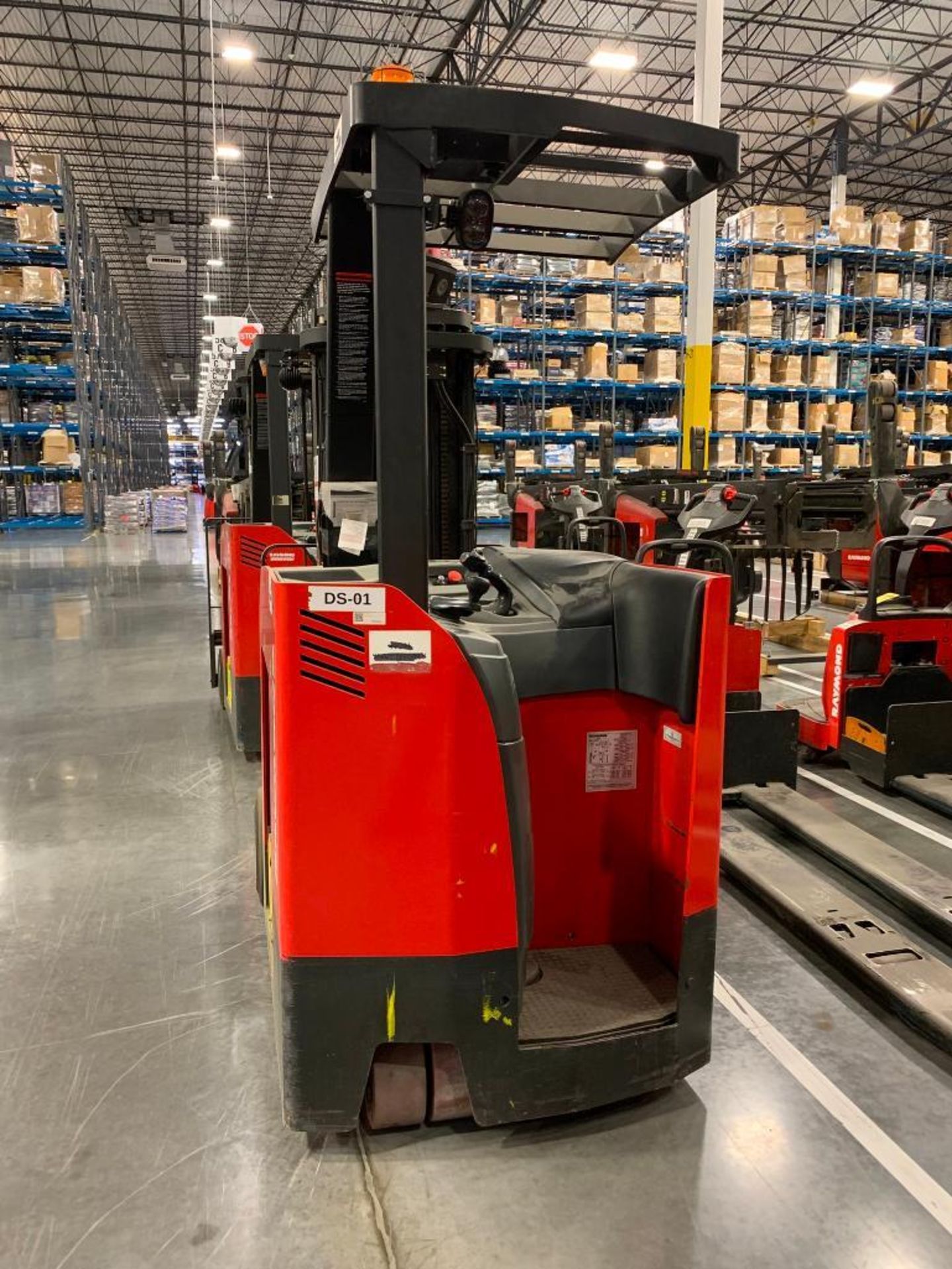 2021 Raymond 4,000 LB. Capacity Electric Stand-Up Forklift, Model 425 ...