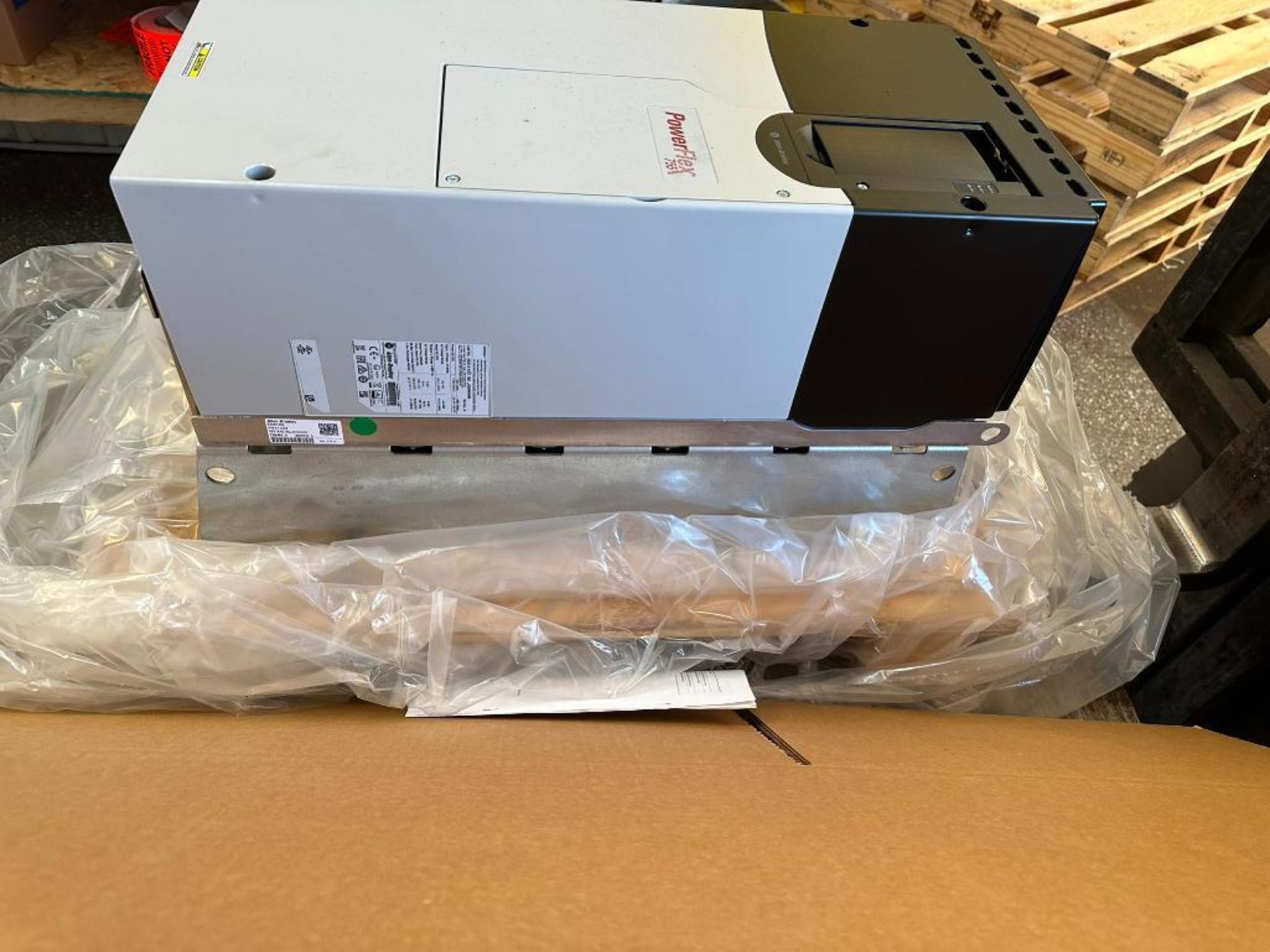 (SRI) (New-In-Box) Allen-Bradley PowerFlex 755 (150 HP) Drive, Cat ...