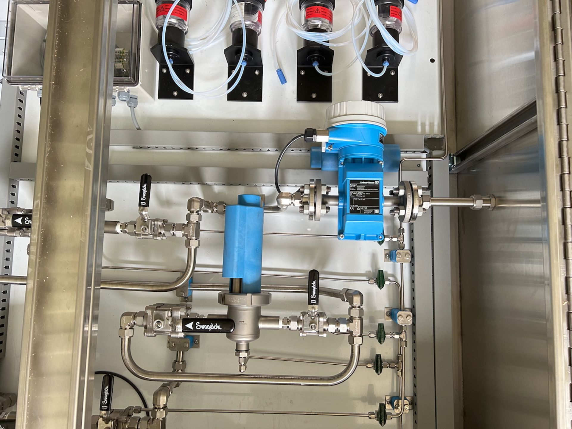 (NEW) PANEL ASSEMBLY with Gas Analyzer and pH sensors Brand ENDRESS ...