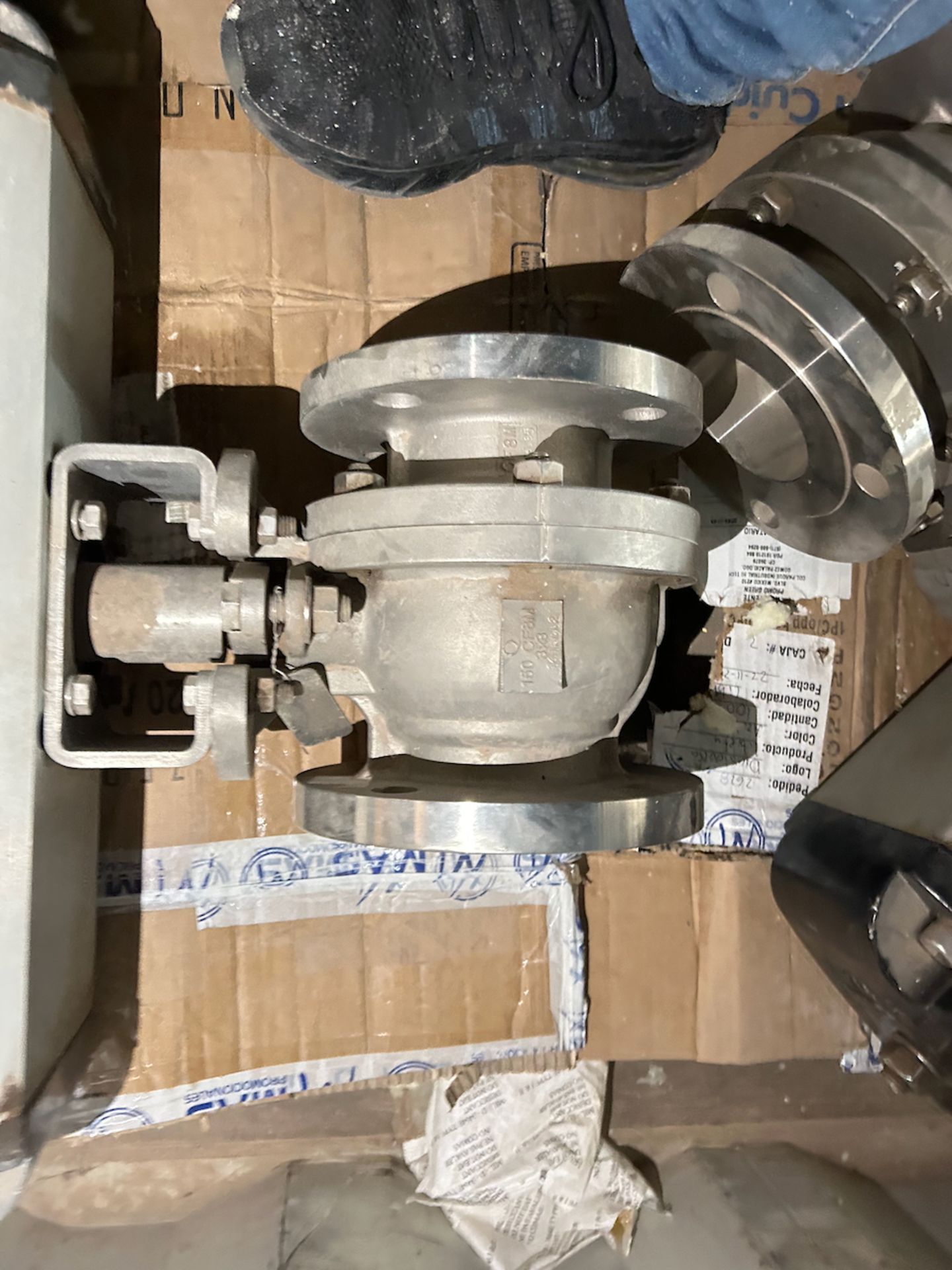 (NEW) 2 Automatic Ball Valves with Pneumatic Actuator Brand Lmg ...
