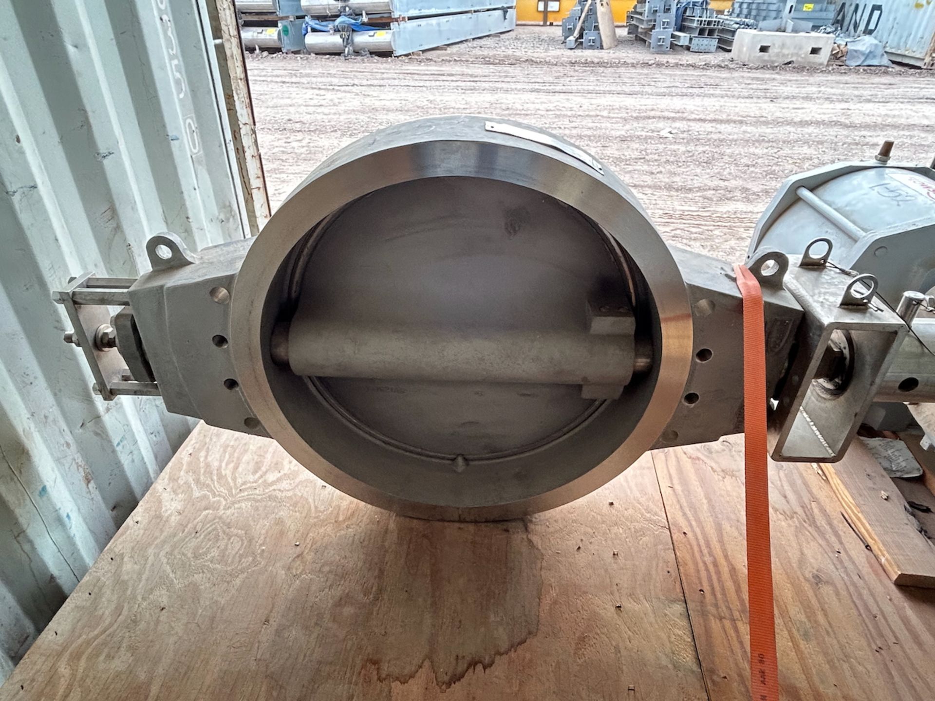 (NEW) Control Valve Mfr Quadrant Class 150, 30" Actuator Mfr Flowserve ...