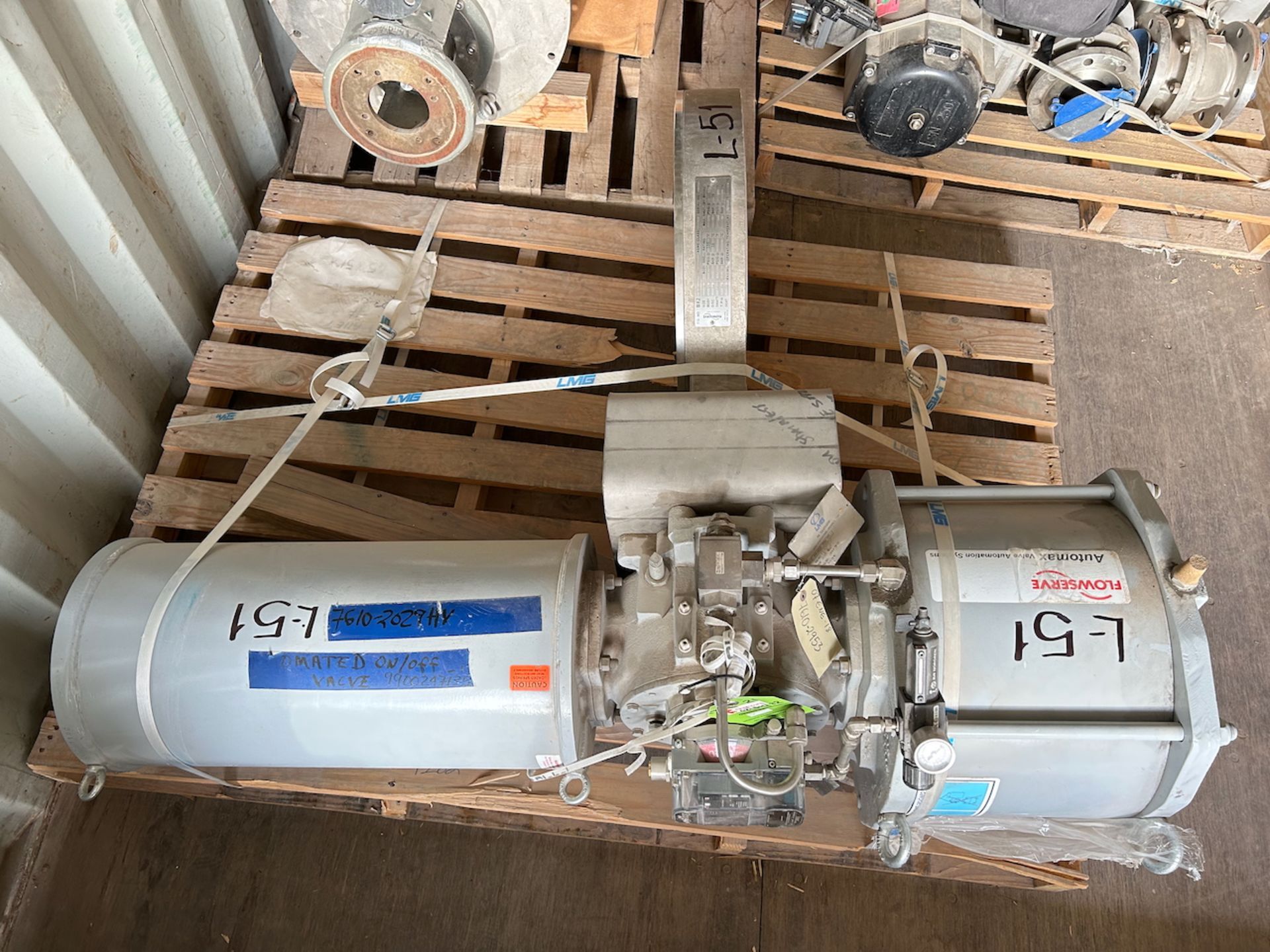 (NEW) 1 Control Valve Brand Flowserve Model: Bx2 16-Bx2-L111/9n1mh0 ...