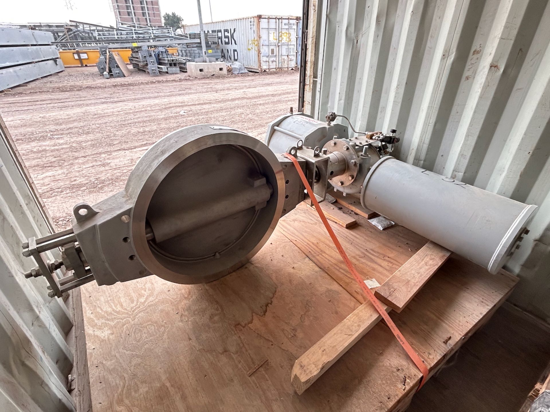 (NEW) Control Valve Mfr Quadrant Class 150, 30" Actuator Mfr Flowserve ...