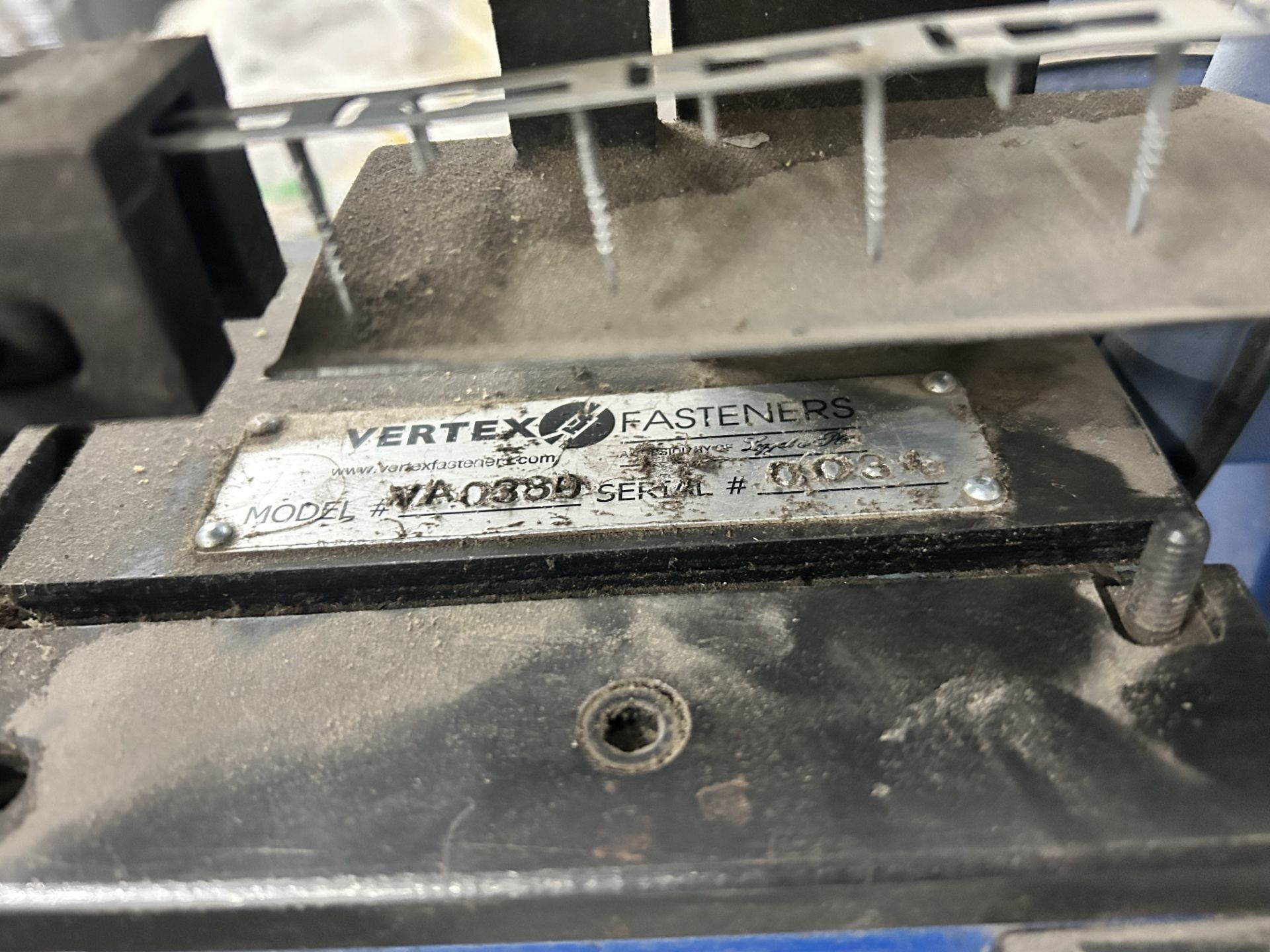 Lot of pneumatic riveter brand VERTEX model: VA0380, Series 0034 ...