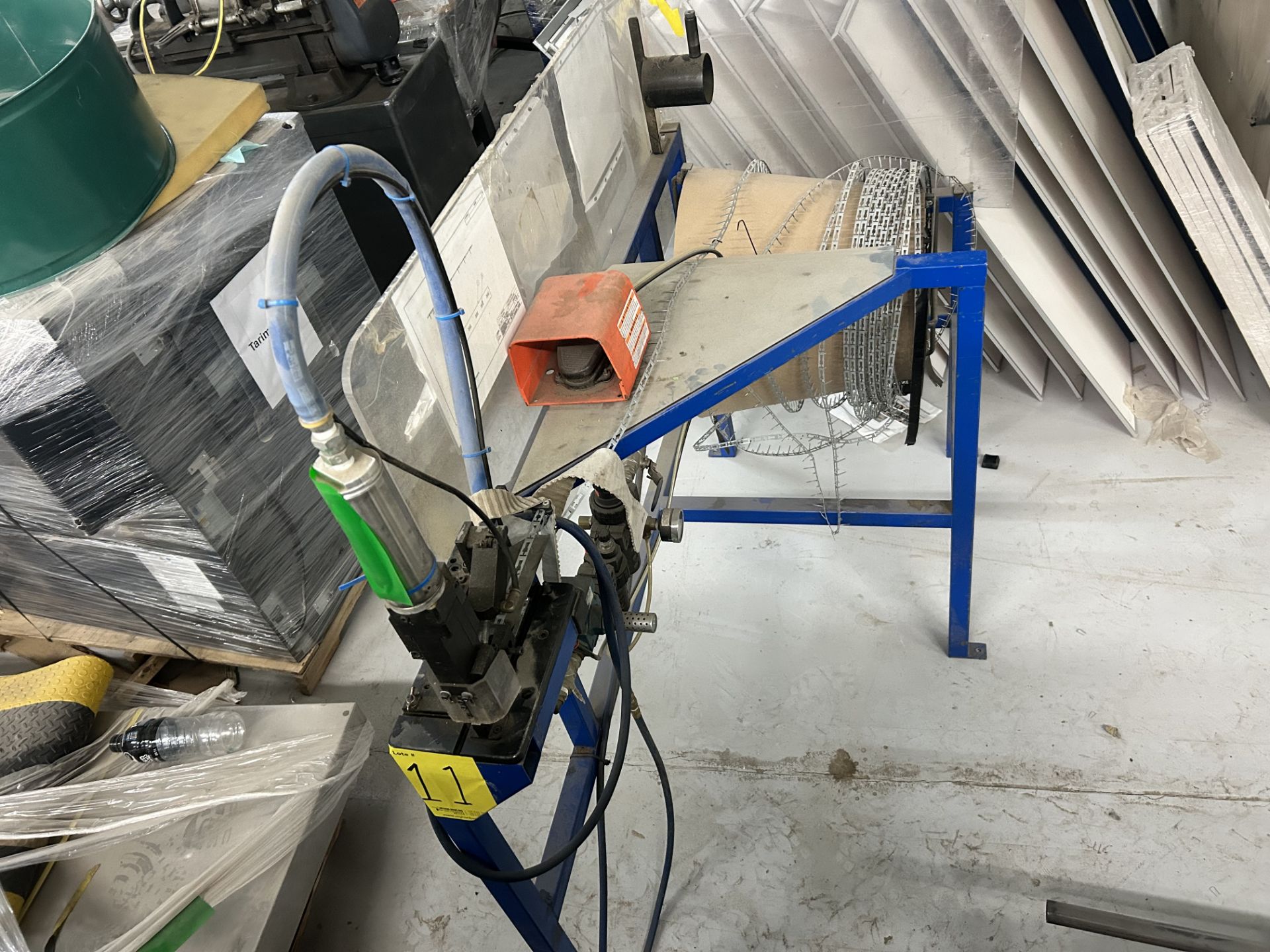 Lot of pneumatic riveter brand VERTEX model: VA0380, Series 0034 ...