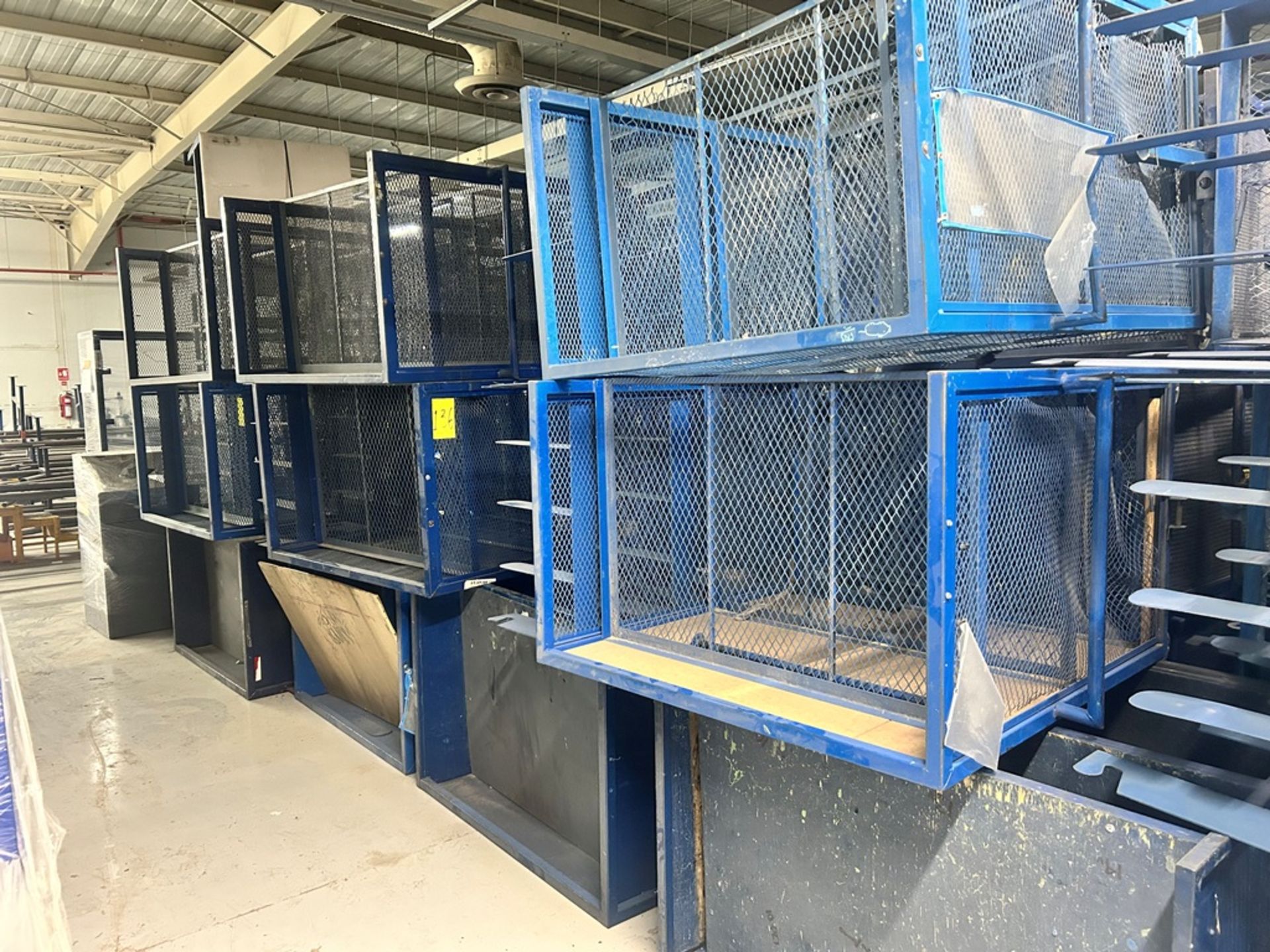 Lot of 6 Metal PTR Carts with mesh and 3 levels in blue color, with the ...