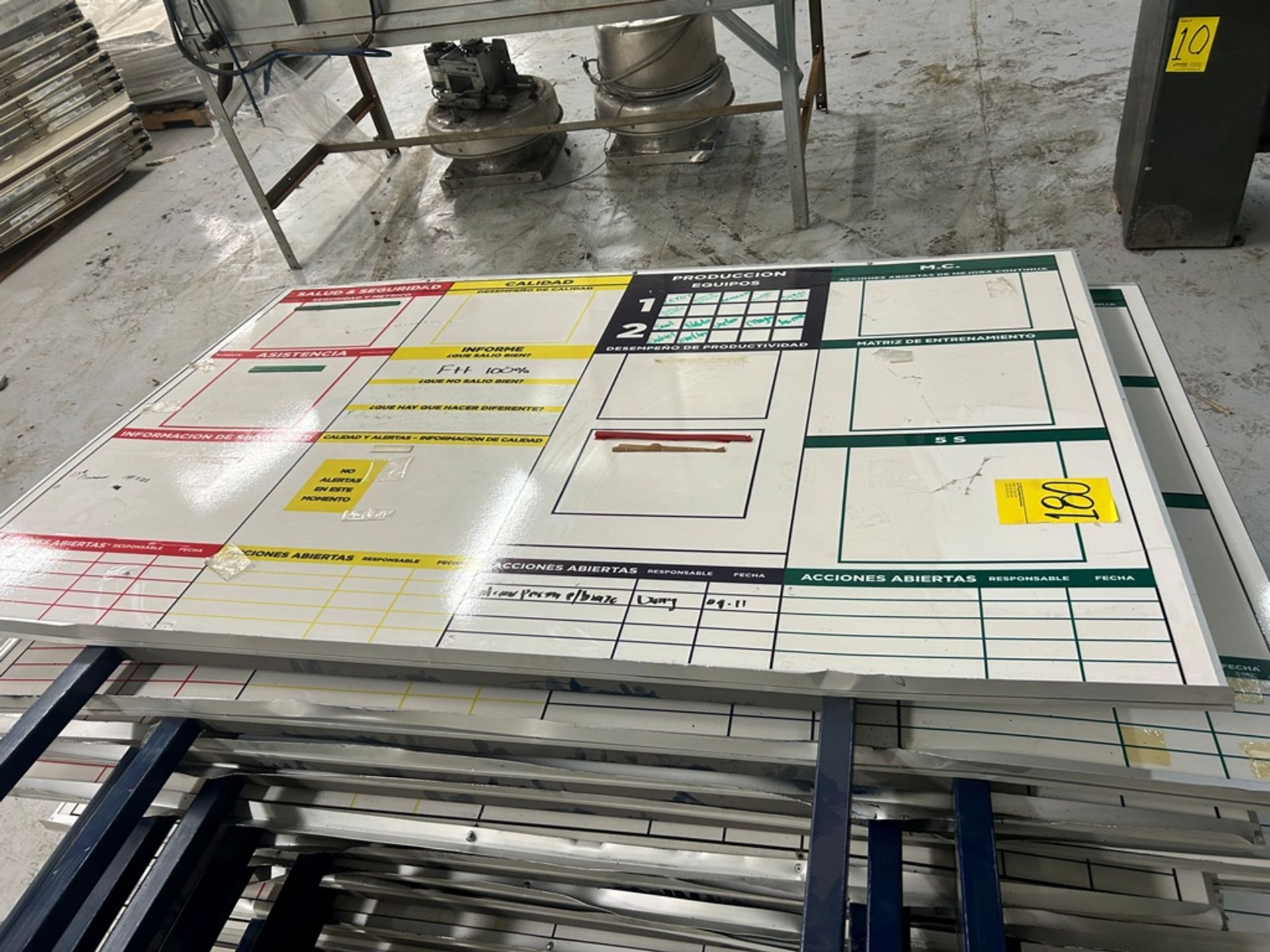 Lot of 15 whiteboards with dimensions 1.85 x 1.22 m with PTR base, 11 ...