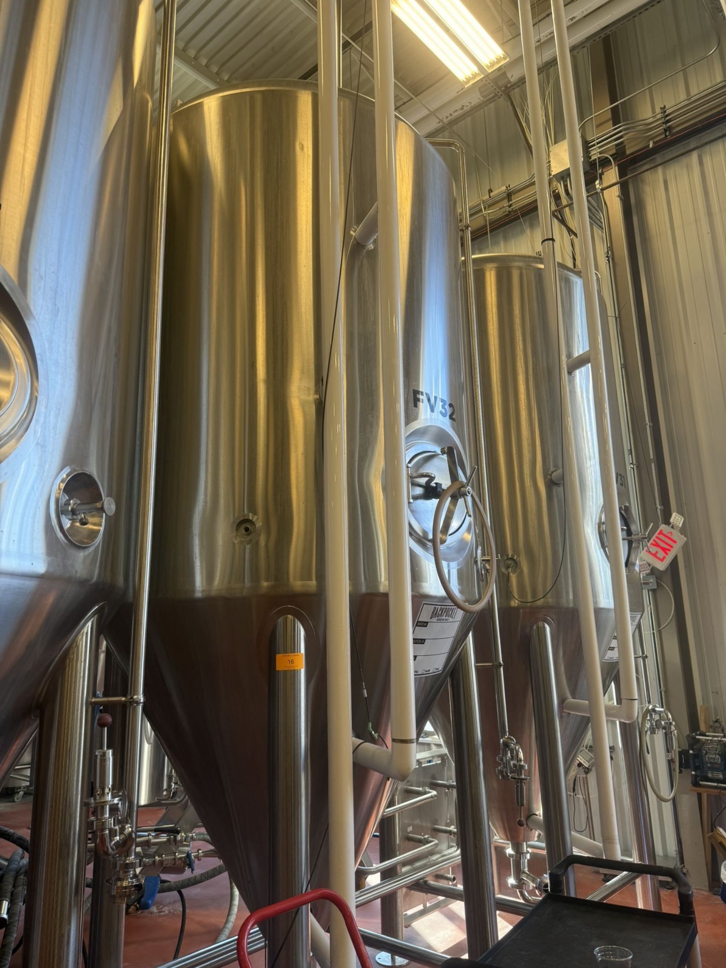 40 HL Stainless Steel Fermenter, Glycol Jacket, Cone Bottom, 4 ...
