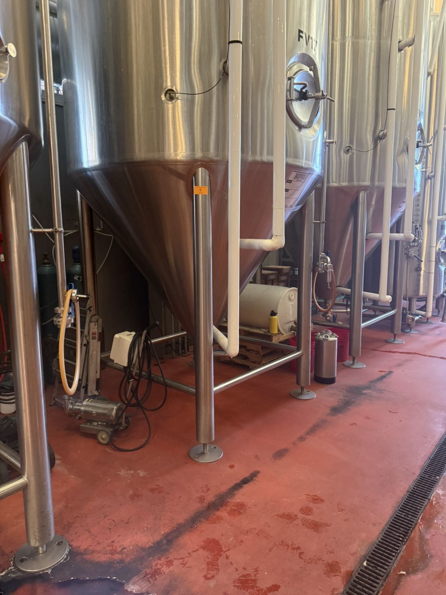 120 HL Stainless Steel Fermenter, Glycol Jacket, Cone Bottom, 4 ...