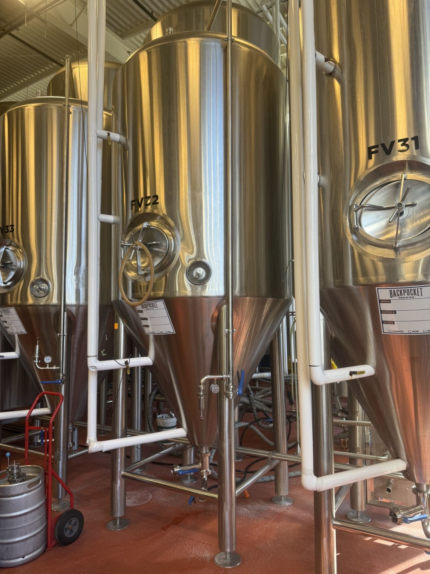40 HL Stainless Steel Fermenter, Glycol Jacket, Cone Bottom, 4 ...