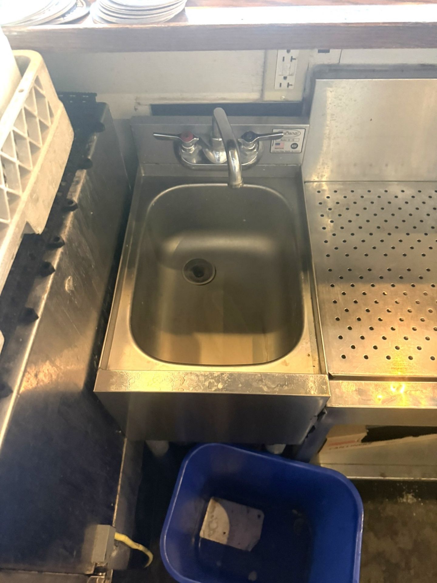 Krowne Model 18-1C Commercial bar Sink, Eagle Model HS12-19 Commercial ...