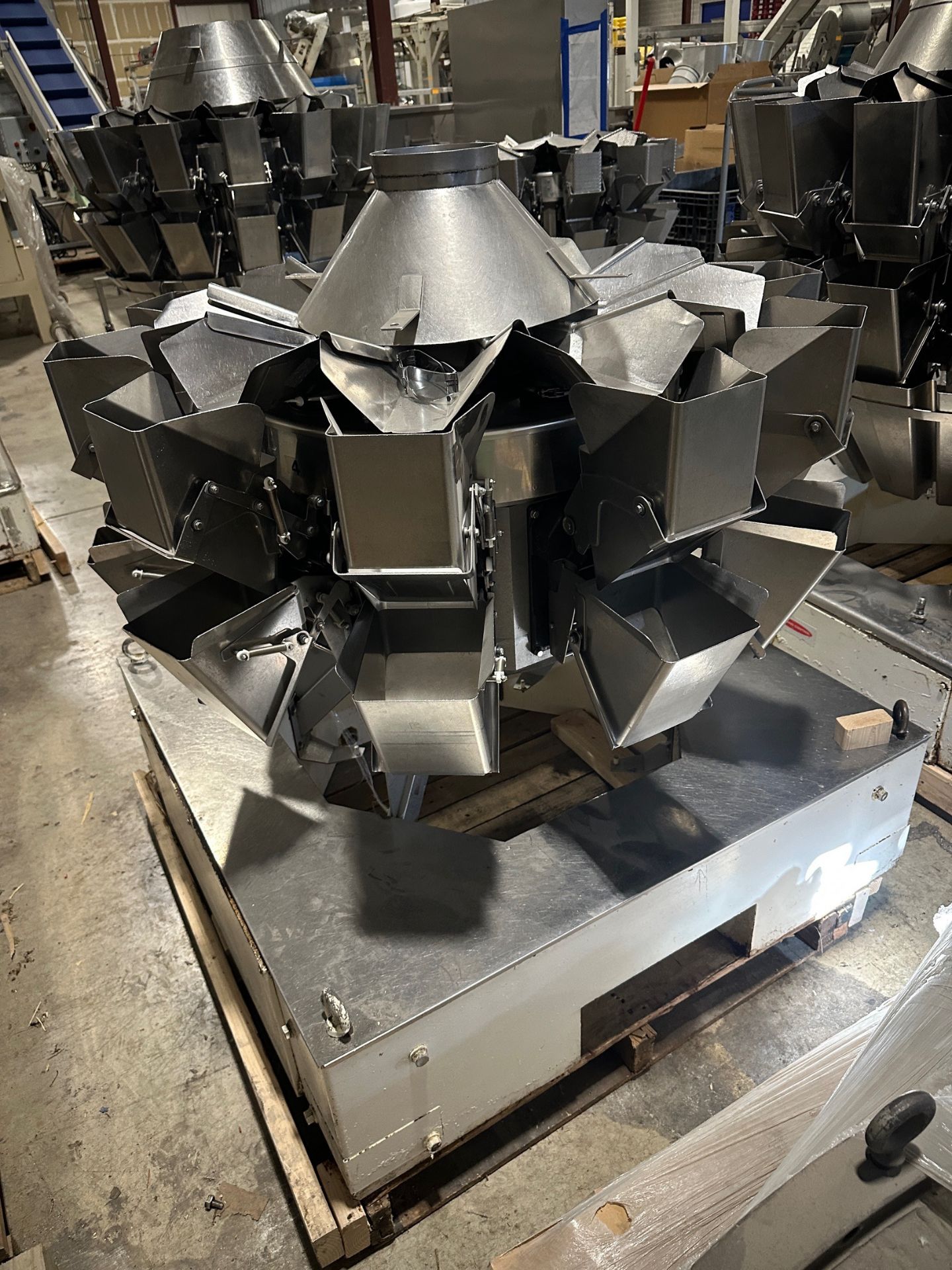 Ishida 10-Bucket Stainless Steel Rotary Scale - Model CCW-RZ-210W-S/30 ...