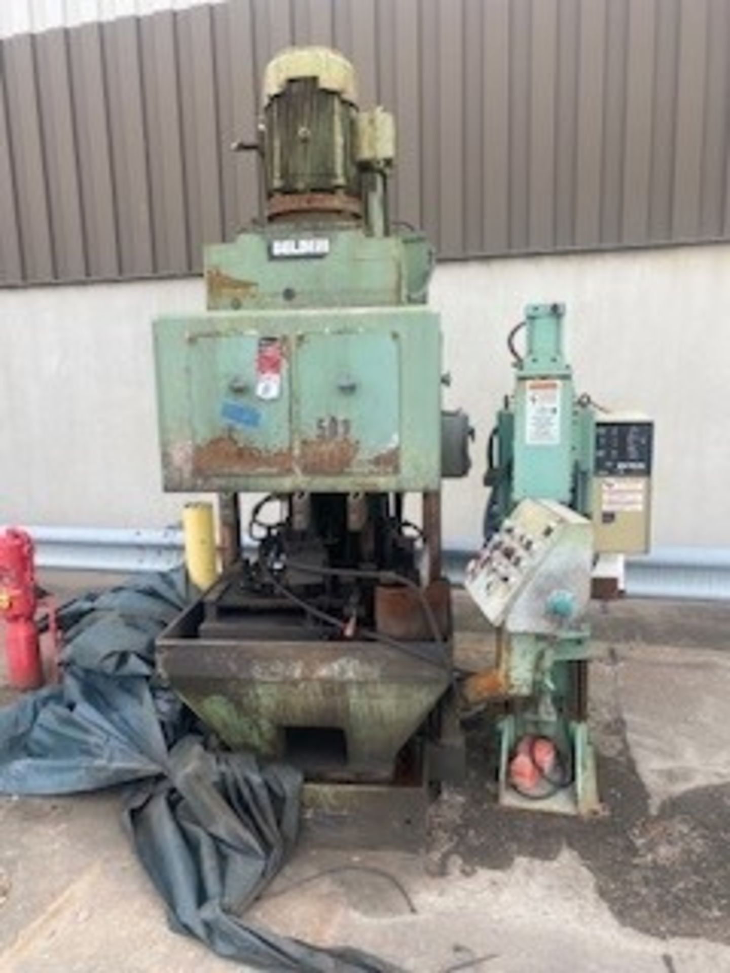 BELDEN T-300 Automatic Hydraulic Multiple Drilling & Tapping Machine, s ...