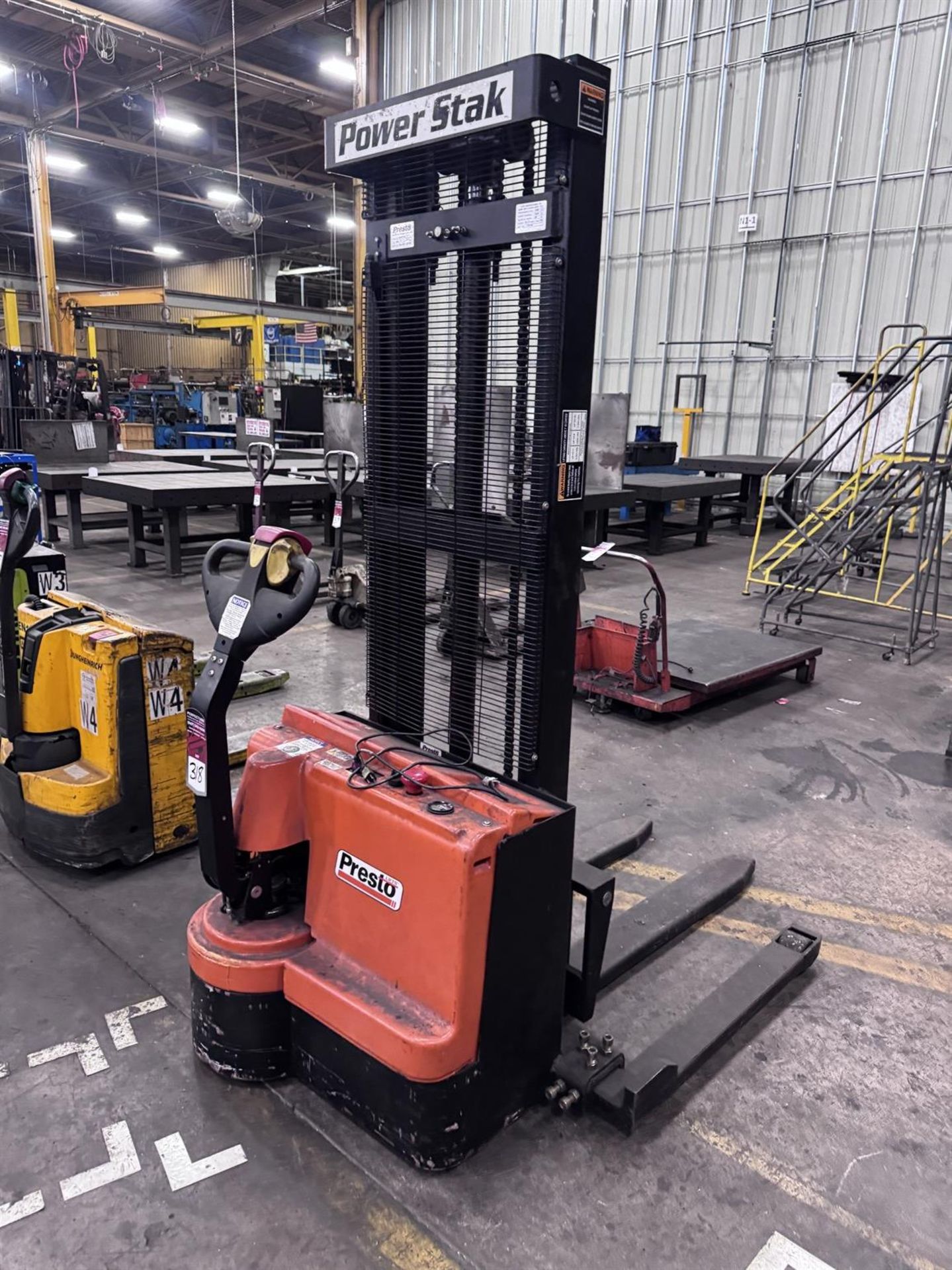 PRESTO PPS2200-125AS Powered Stacker, s/n V69145/138587001/GC1710029 ...