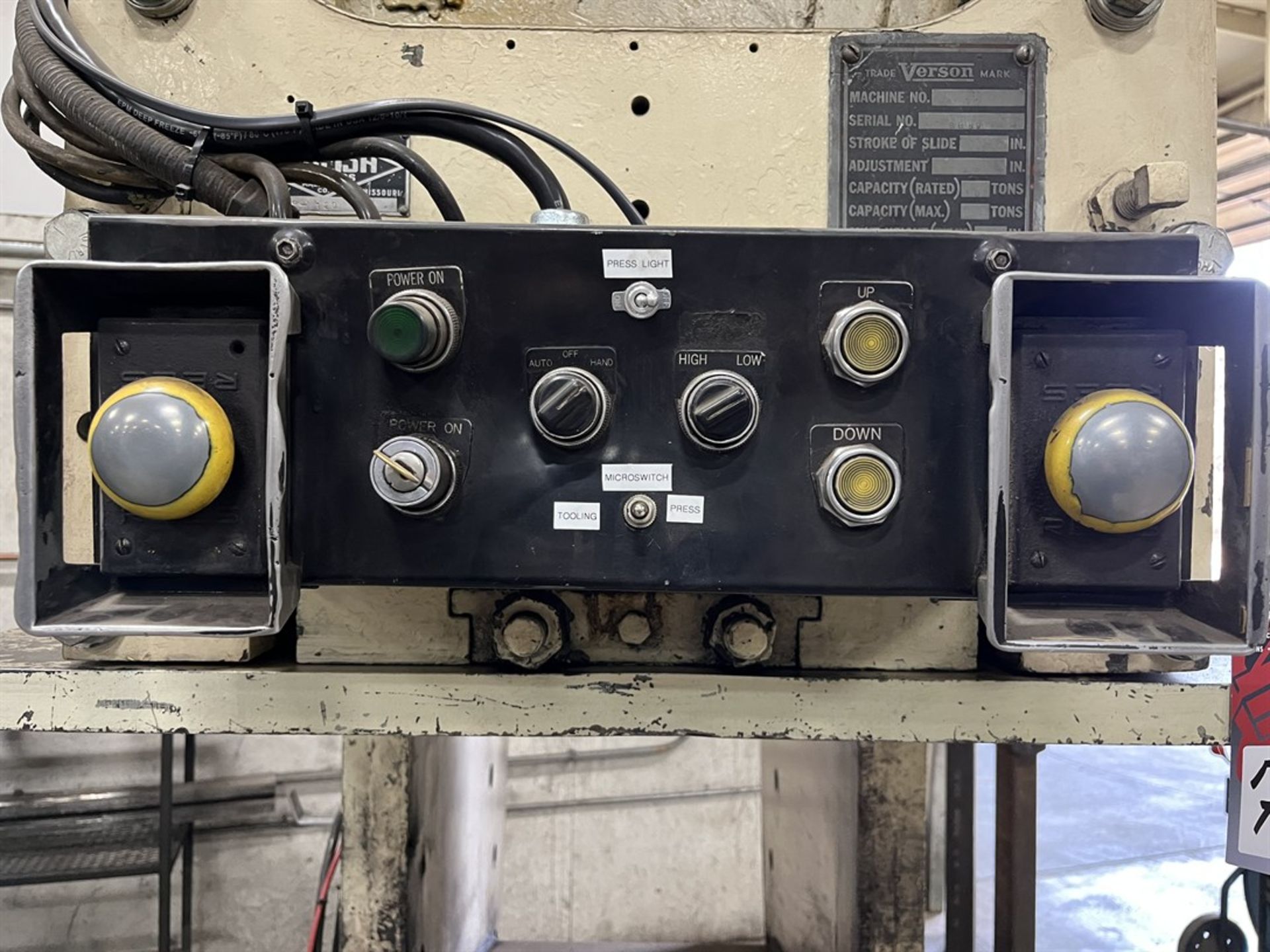 VERSON No 7 ½ 105 Ton OBI Press, s/n 6889, w/ 8” Stroke, 18” Shut ...