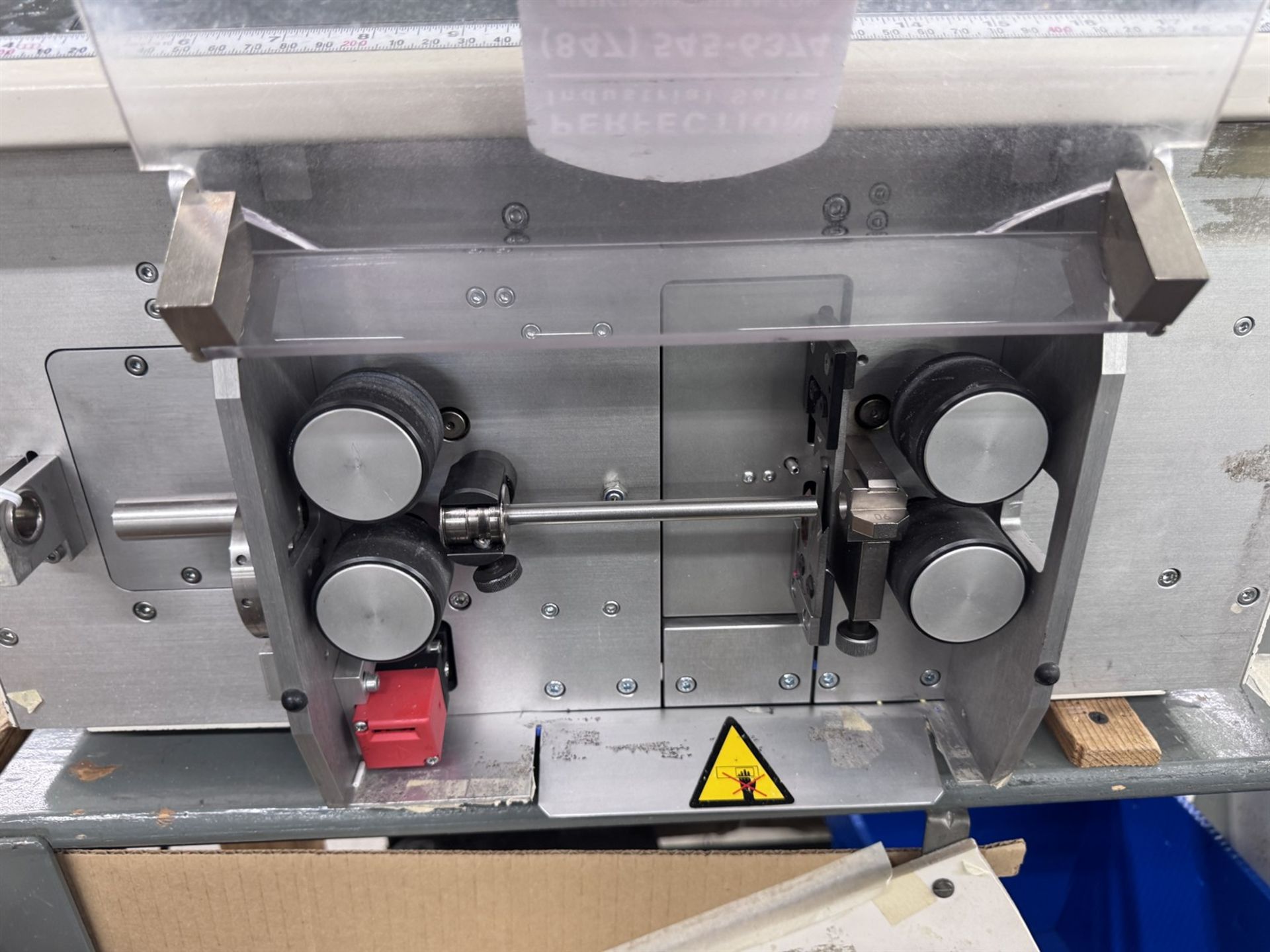 CUTTING LINE #4 SCHLEUNIGER Omnistrip 9400 Wire Cutting & Stripping ...