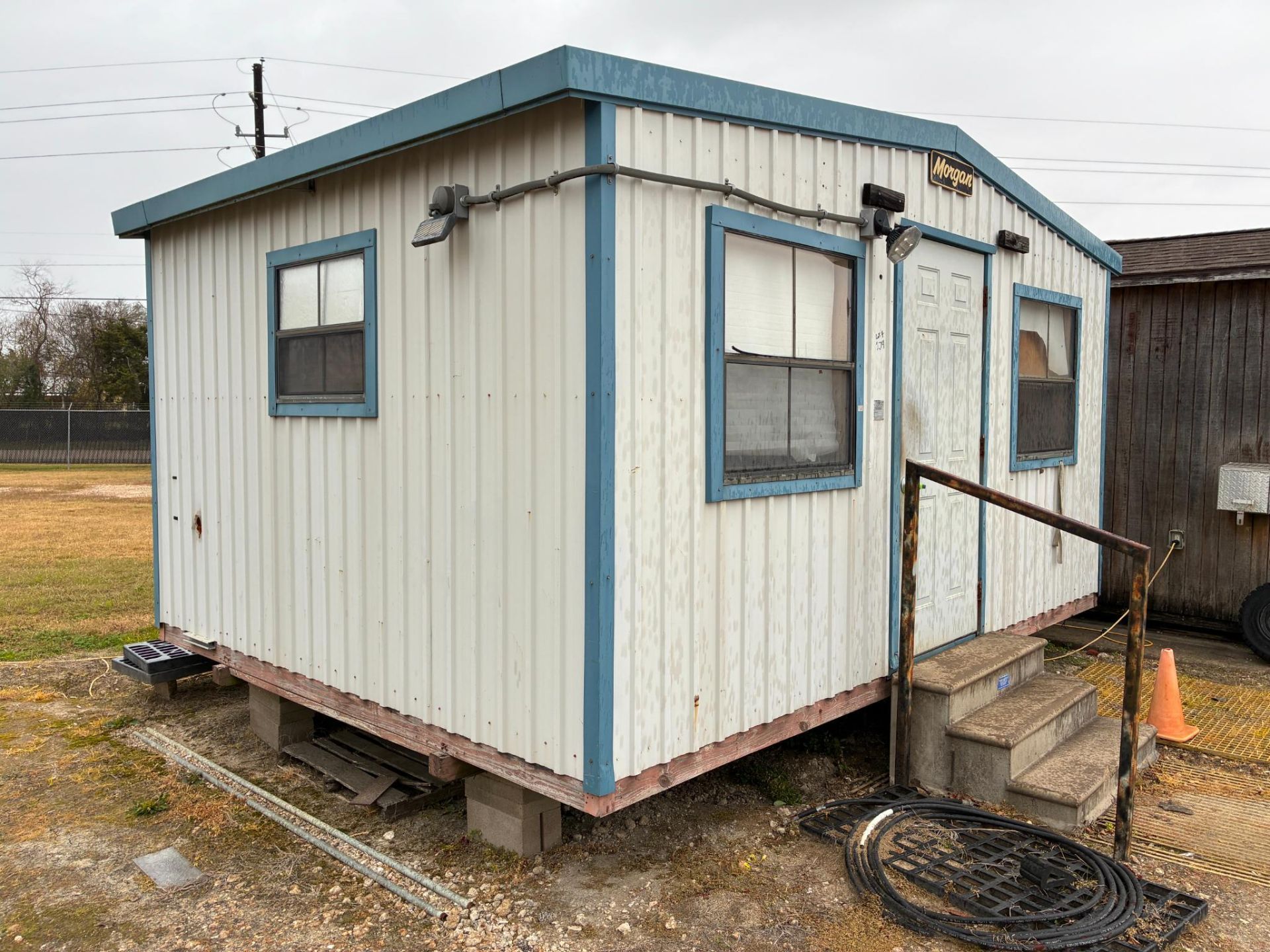 MODULAR BUILDING, MORGAN, MDL. 12161TTAHTAC, S/N H186117, approx. 16'W ...