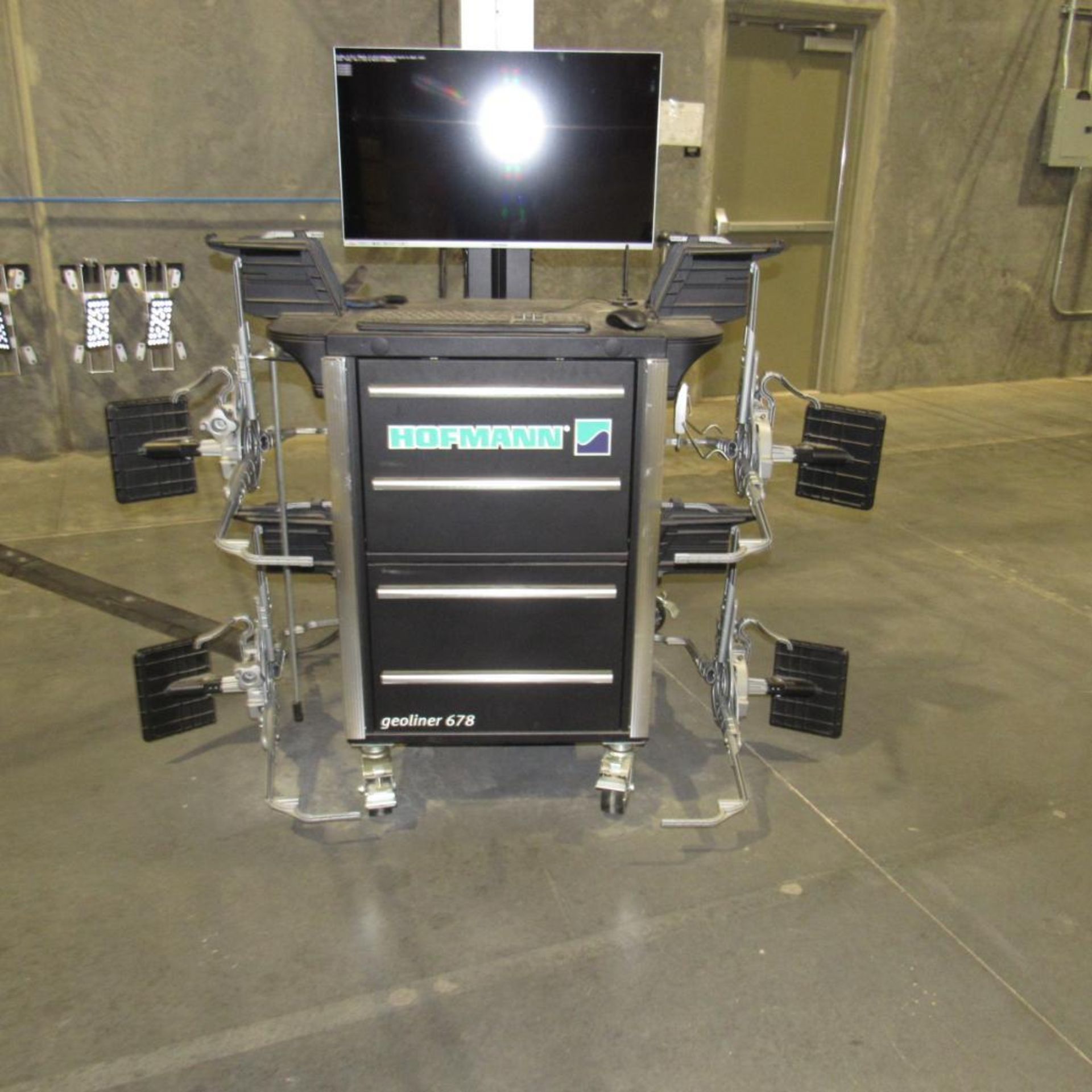 LOT: 2024 Hoffman EELR708A 15,000 Lb. Capacity 4-Post Alignment Vehicle ...