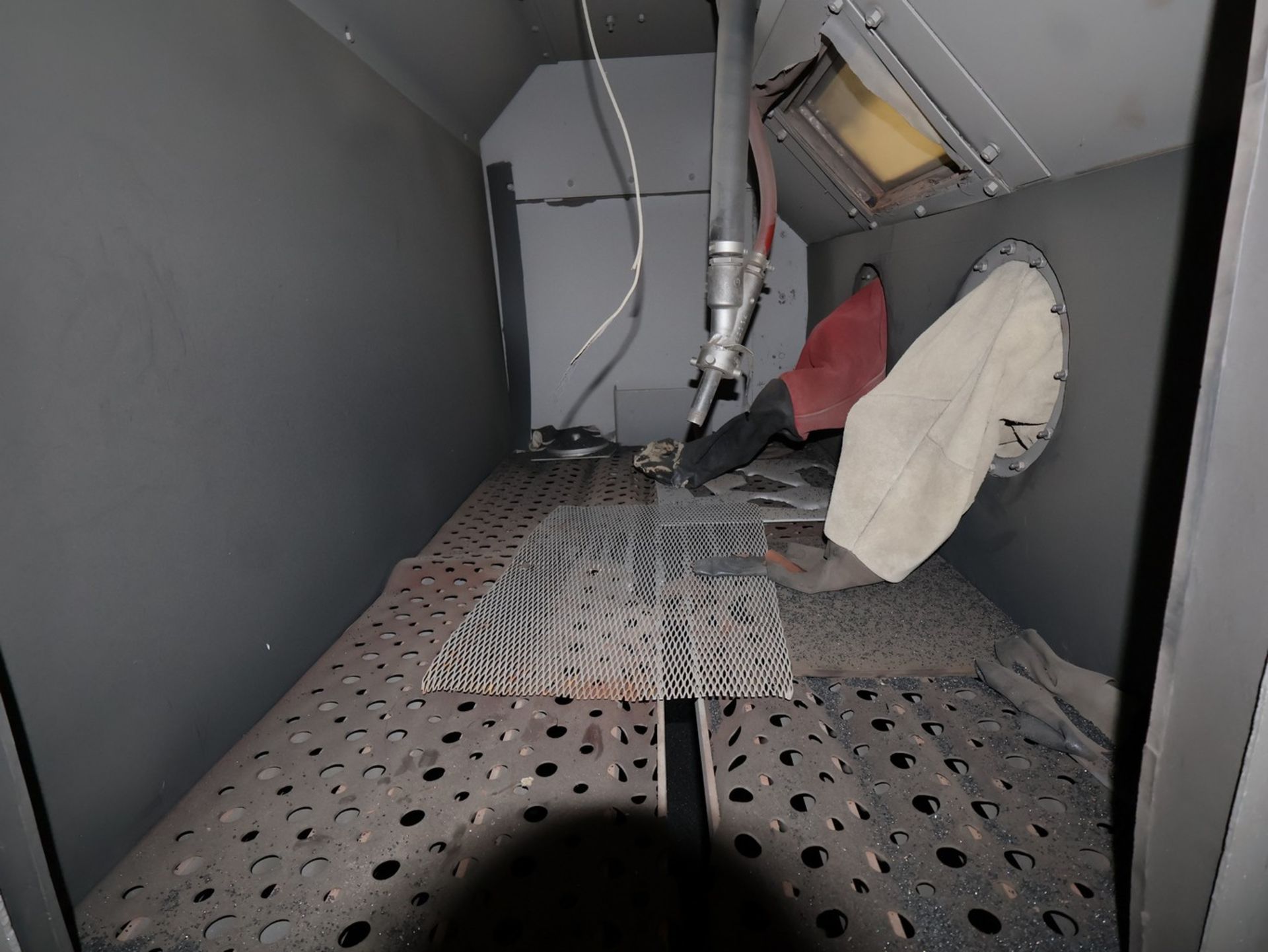 Wheelabrator Reach-In Type Sand Blast Unit, w/ Pangborn Dust Collection ...