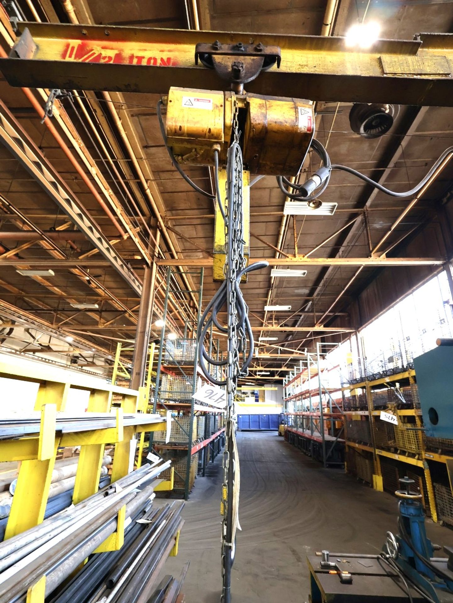 1/2 Ton Capacity Free Standing Jib Crane, w/ Acco Wright-Way 1/2 Ton ...