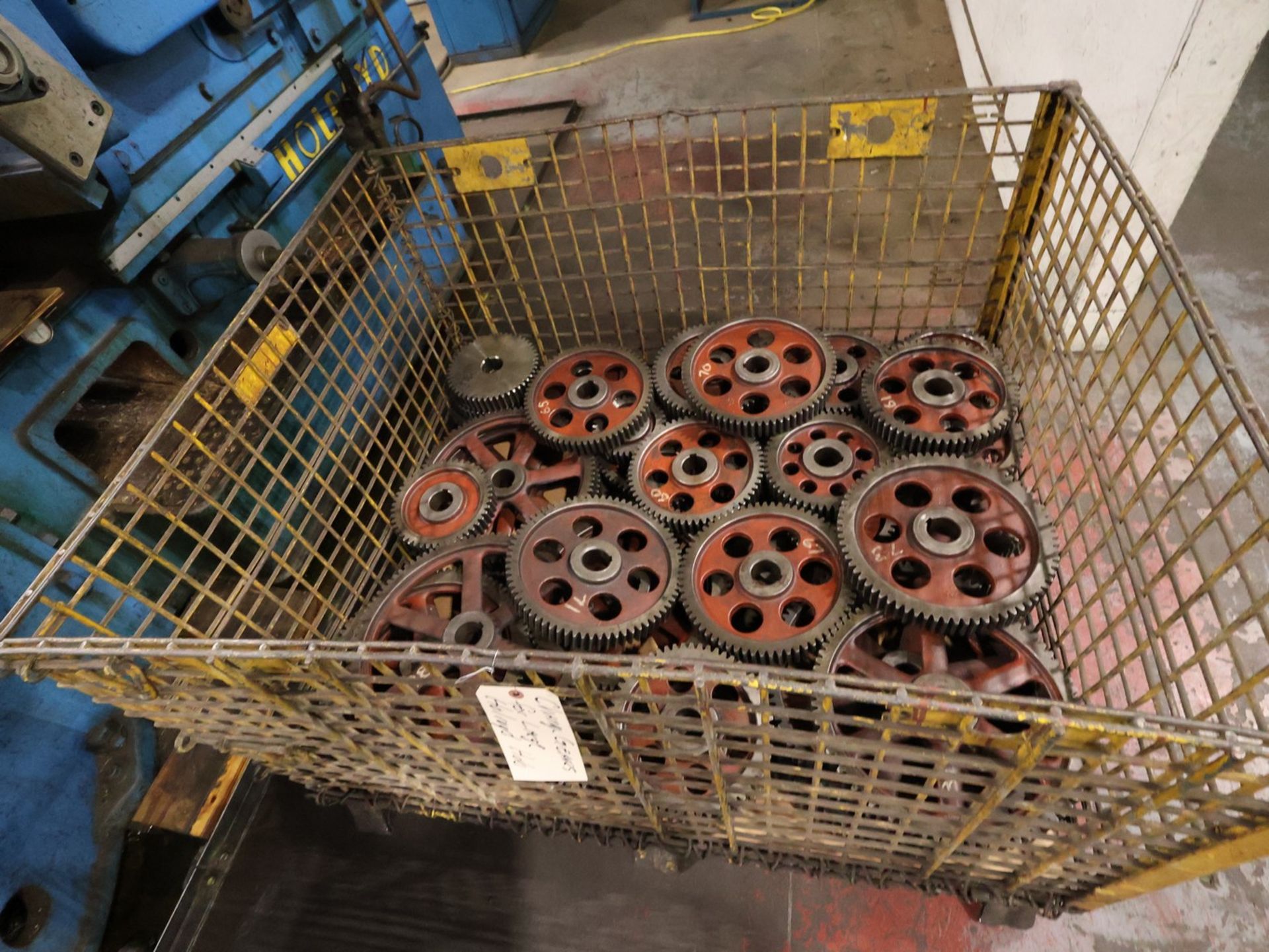 Holroyd 84" Worm Gear Hobber, 1150/62, w/ Newall C-80 Digital Readout ...