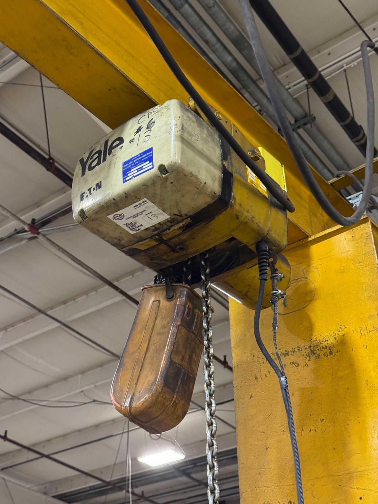 CONCO 1-Ton Jib Crane Includes: 1-Ton YALE Electrical Hoist