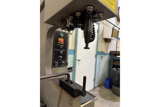 Haeger Model 618-1L 6-Ton Insertion Press, 6-Ton, 54 kN, 18" Throat, 7. ...