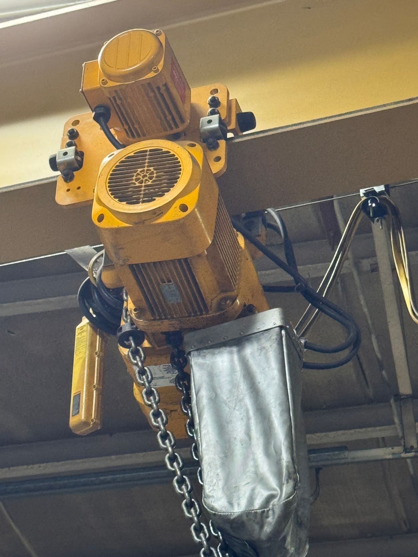 GORBEL 4-Ton Capacity Jib-Crane Includes: Harrington 4-Ton Electrical ...