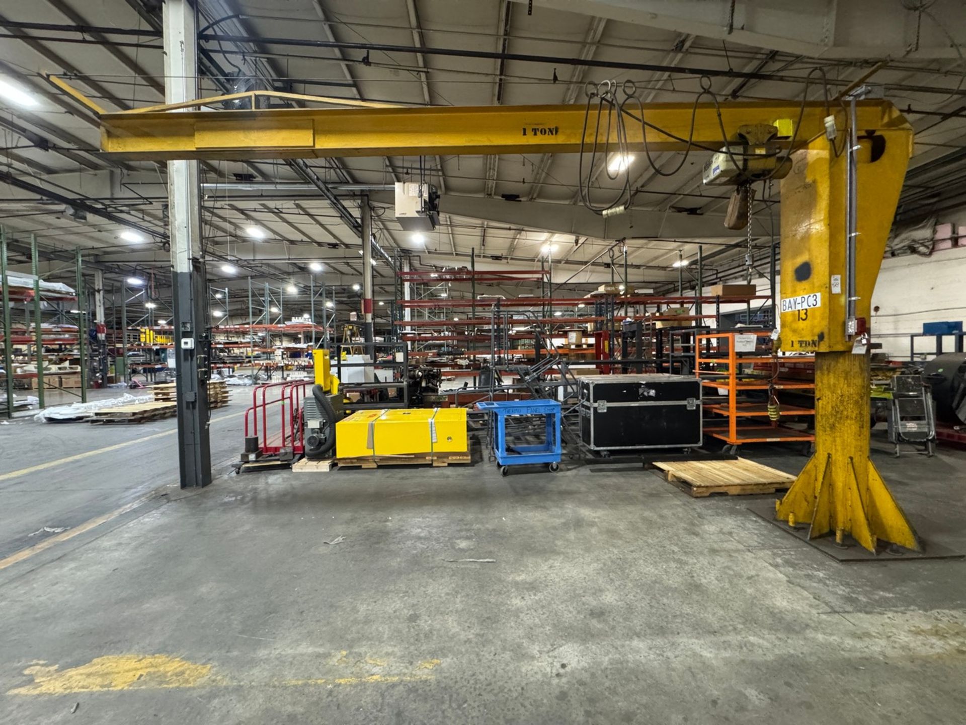 CONCO 1-Ton Jib Crane Includes: 1-Ton YALE Electrical Hoist