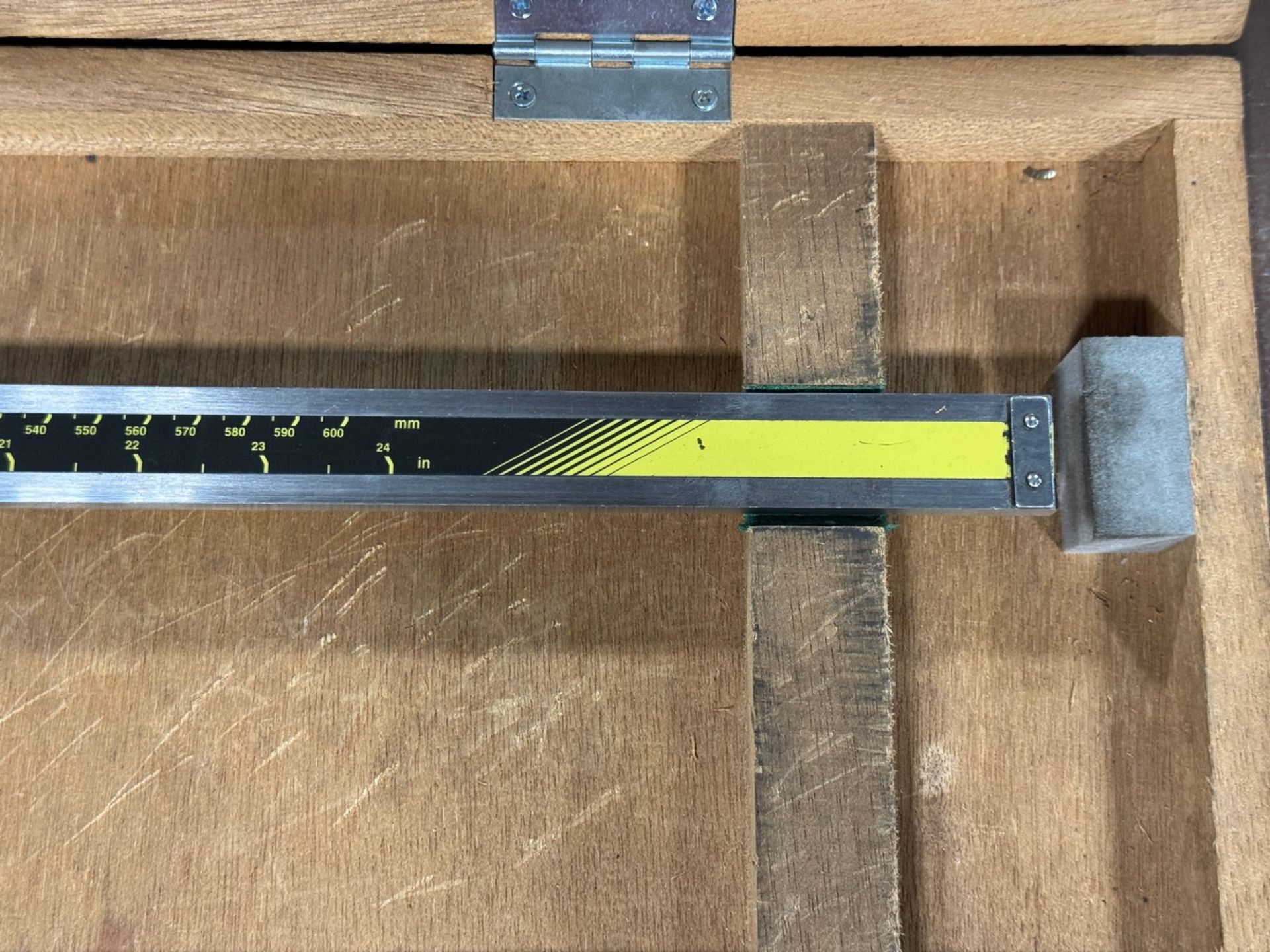 SPI 24" Digital Caliper With Case