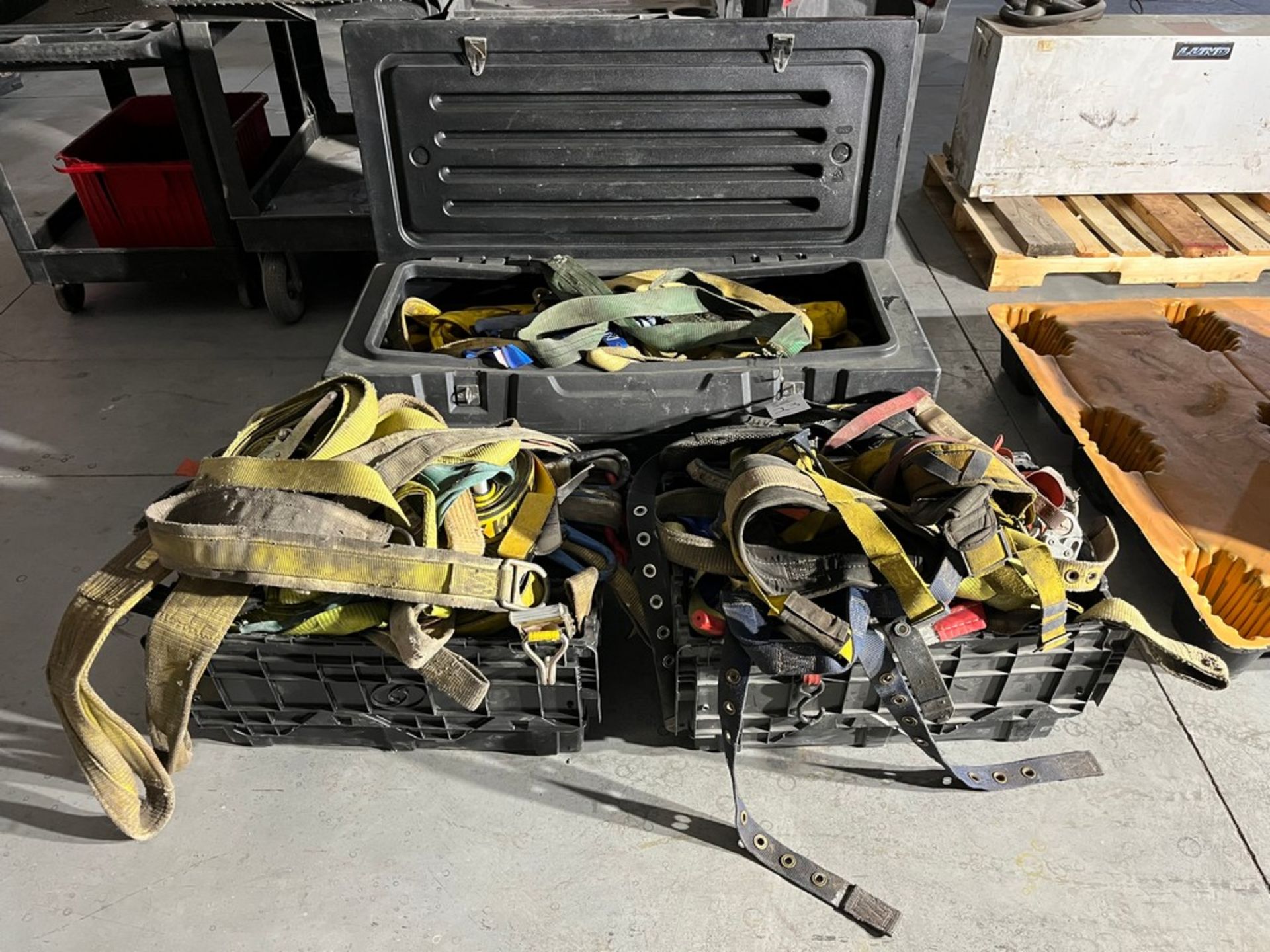 Large Lot of Safety Harnesses,Tiedown & Rigging Straps in (2) Plastic ...