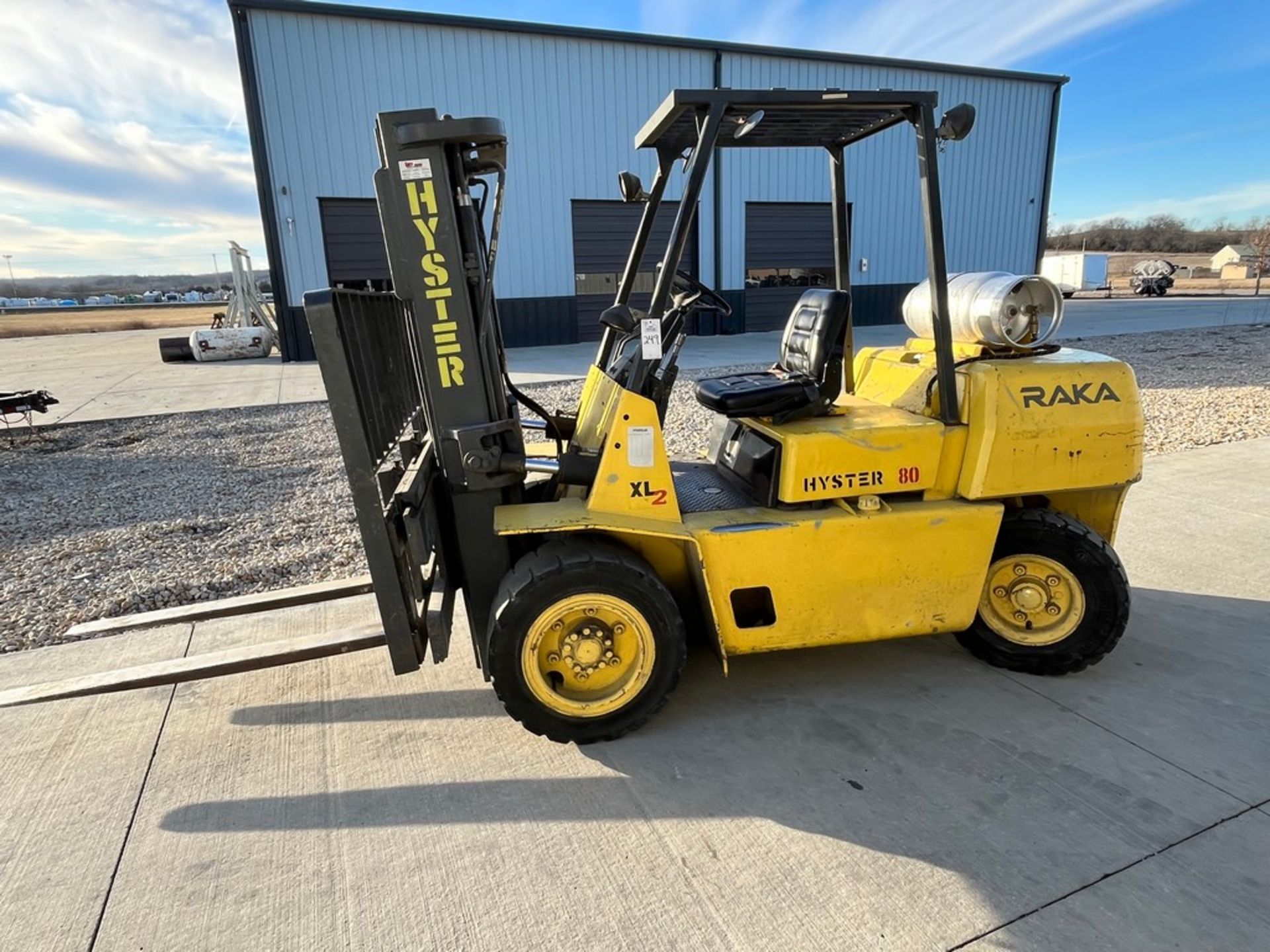 Hyster H80 XL 7,500lb Forklift, 171” Max Load Height, S/N G005D02568P ...