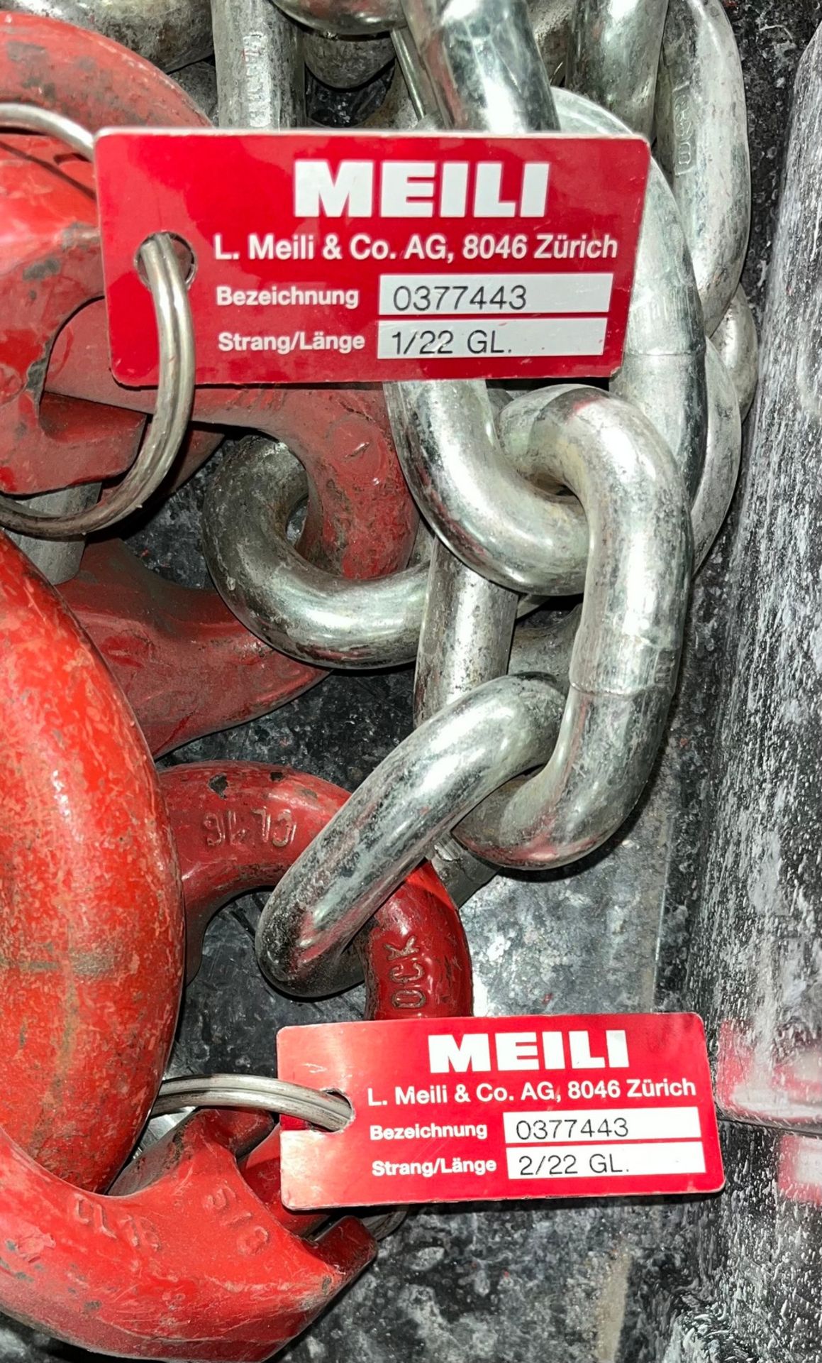 (2) Heavy Weight Capacity Shackle and Chain Lifting Saddles