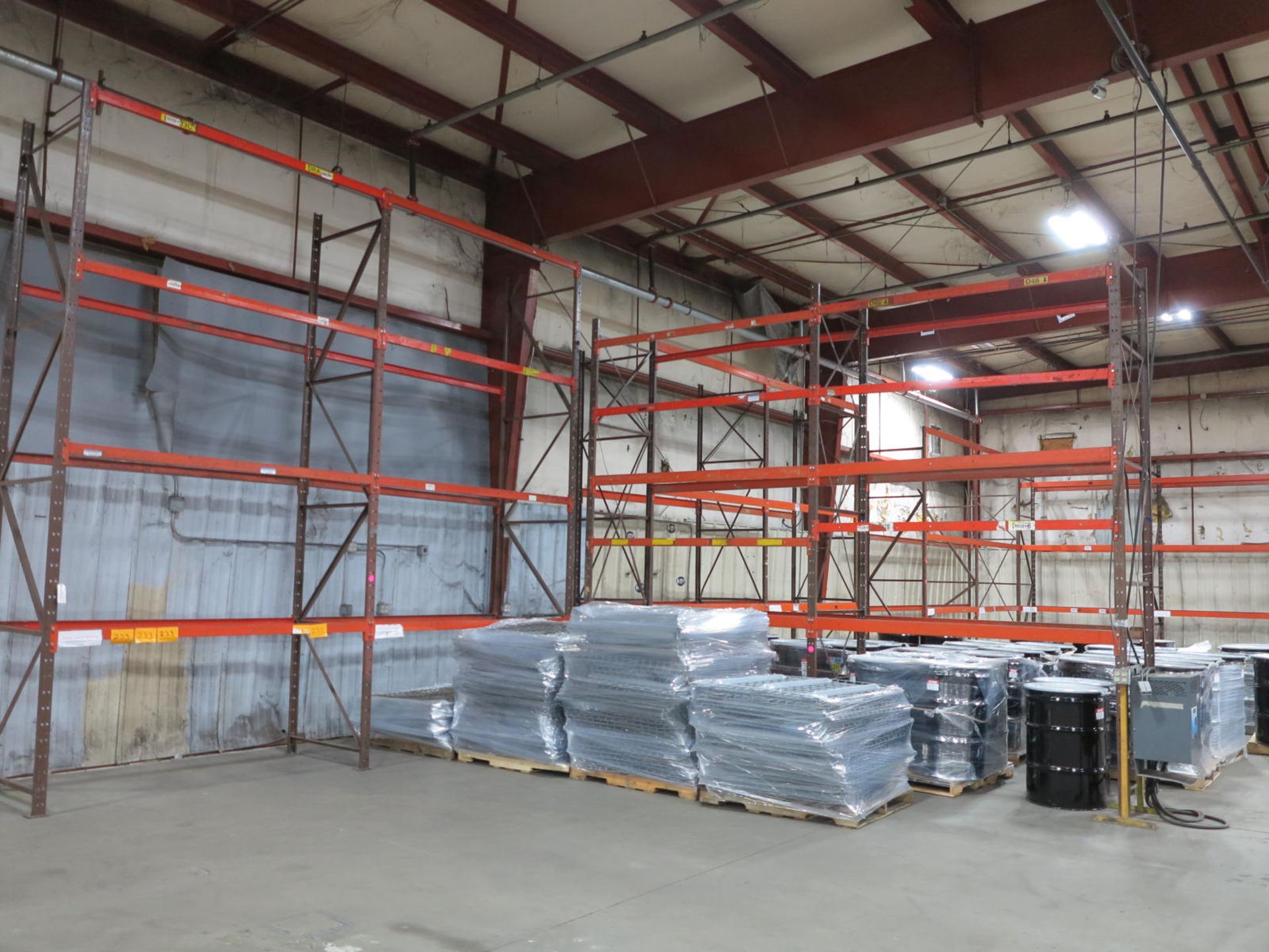 Lot Pallet Racking with (14) 42'' x16' Uprights, (68) 4,000 Lb 8' Bolt ...