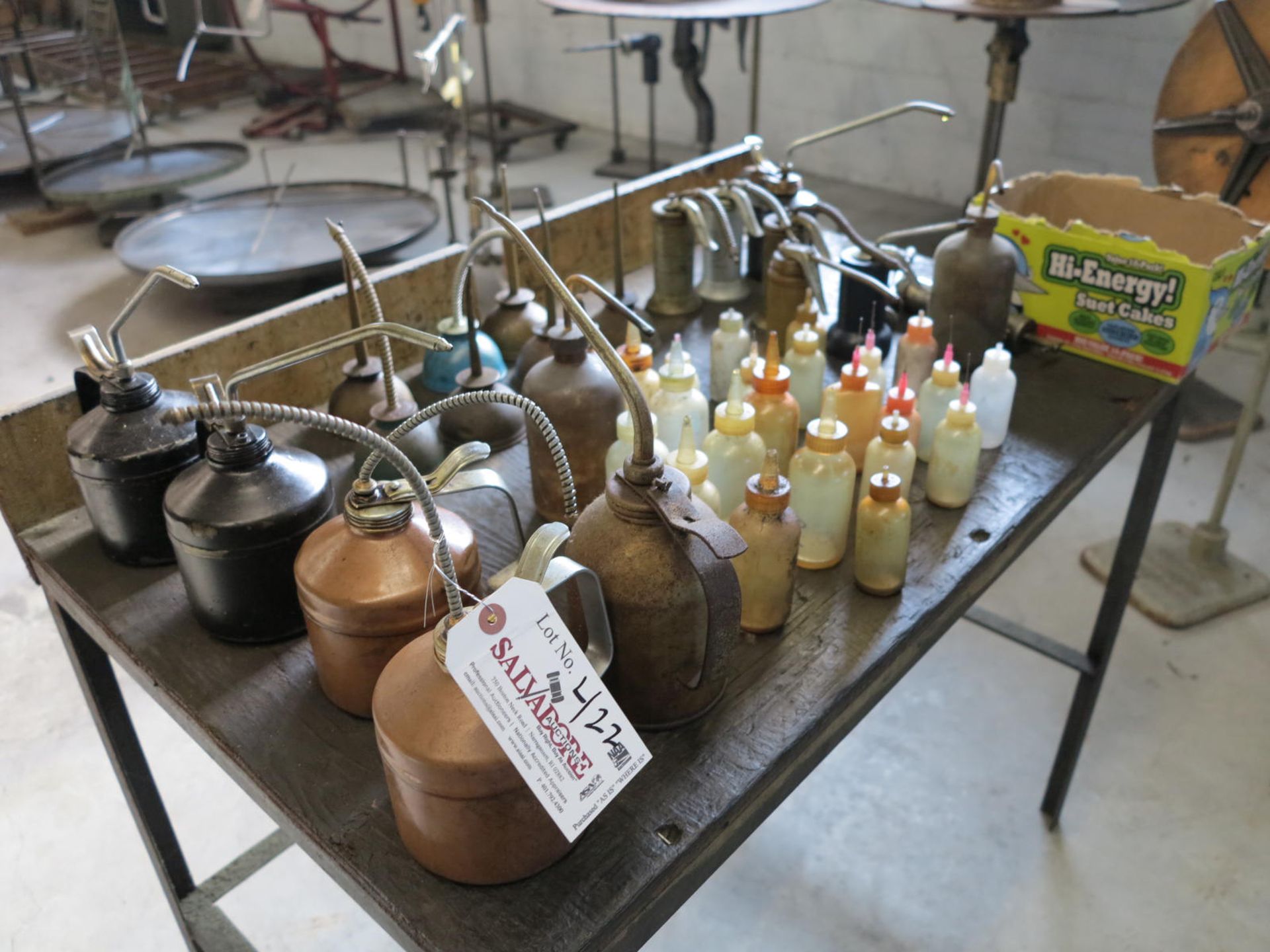 Lot Oiling Cans Location TriBro