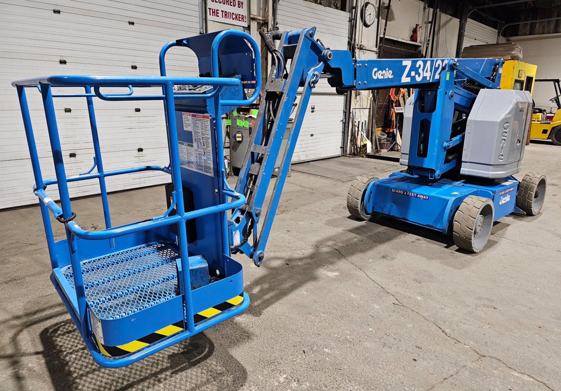 2014 Genie Boom Lift model Z-34/22N with 34' high 500lbs Lift Capacity ...