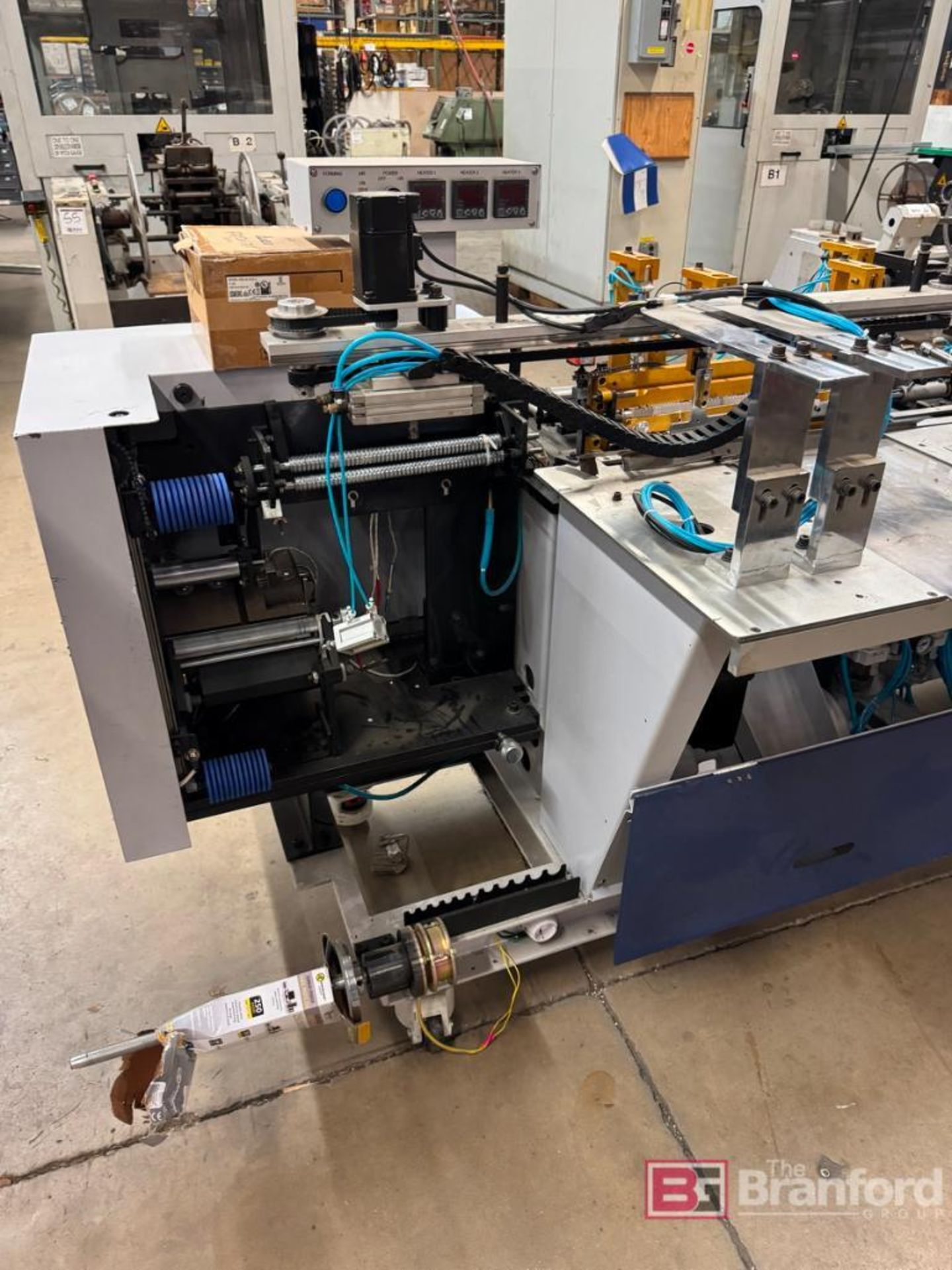 Shinheung Machinery Model CP40V Automatic Wire O Punch Bind System, w ...