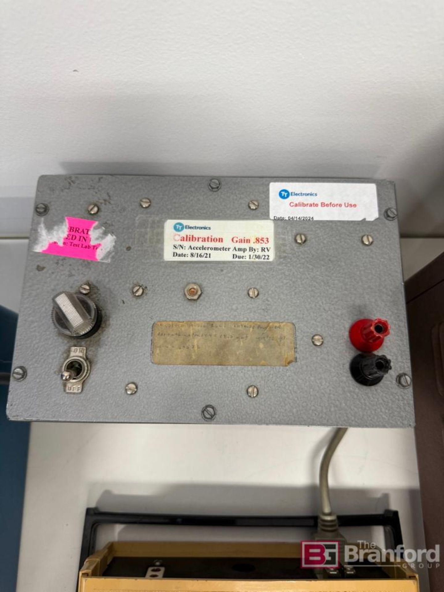 ESI Industries Transfer Standard SR1050; S/N 050009. Denver Instruments ...
