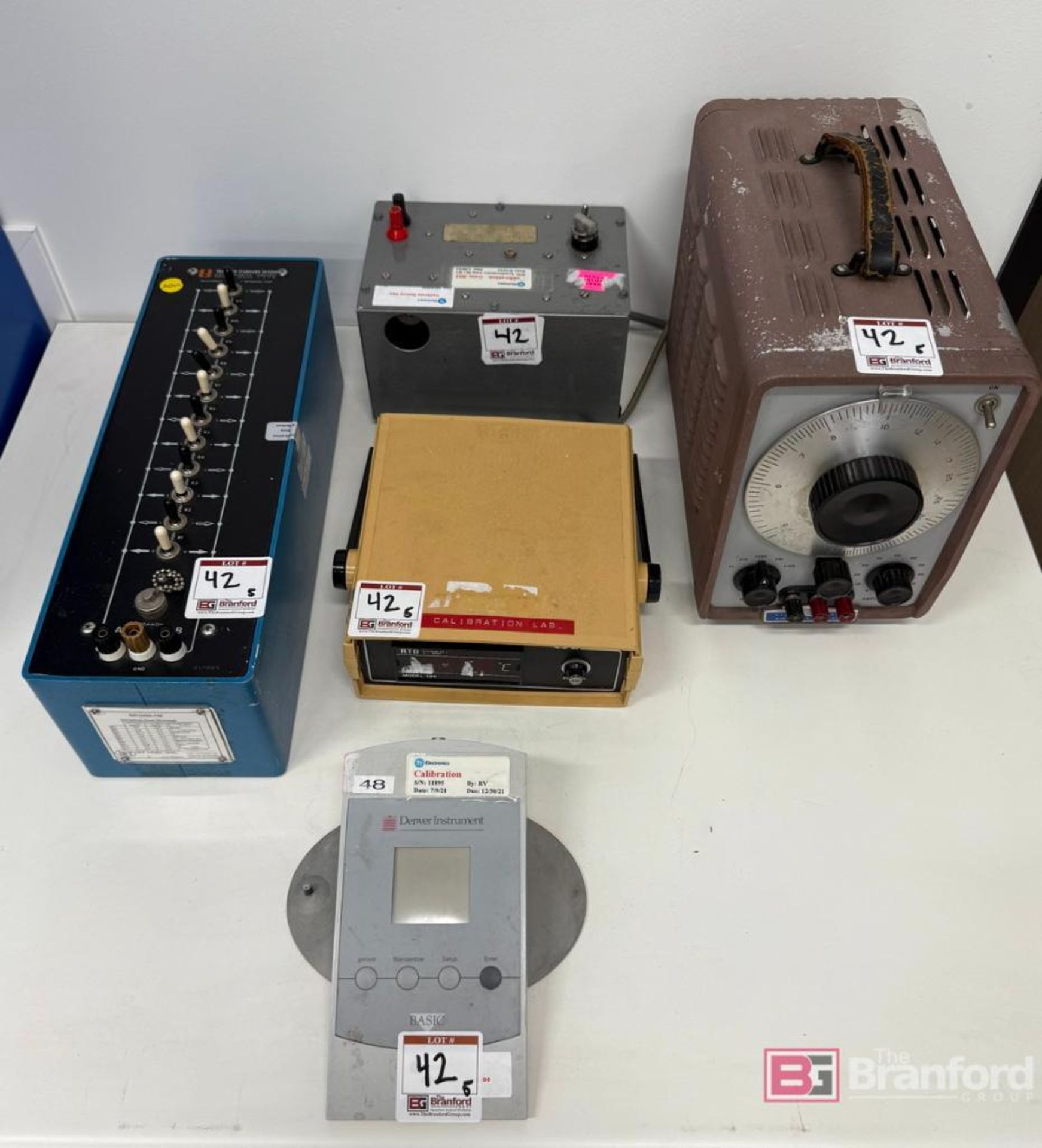 ESI Industries Transfer Standard SR1050; S/N 050009. Denver Instruments ...