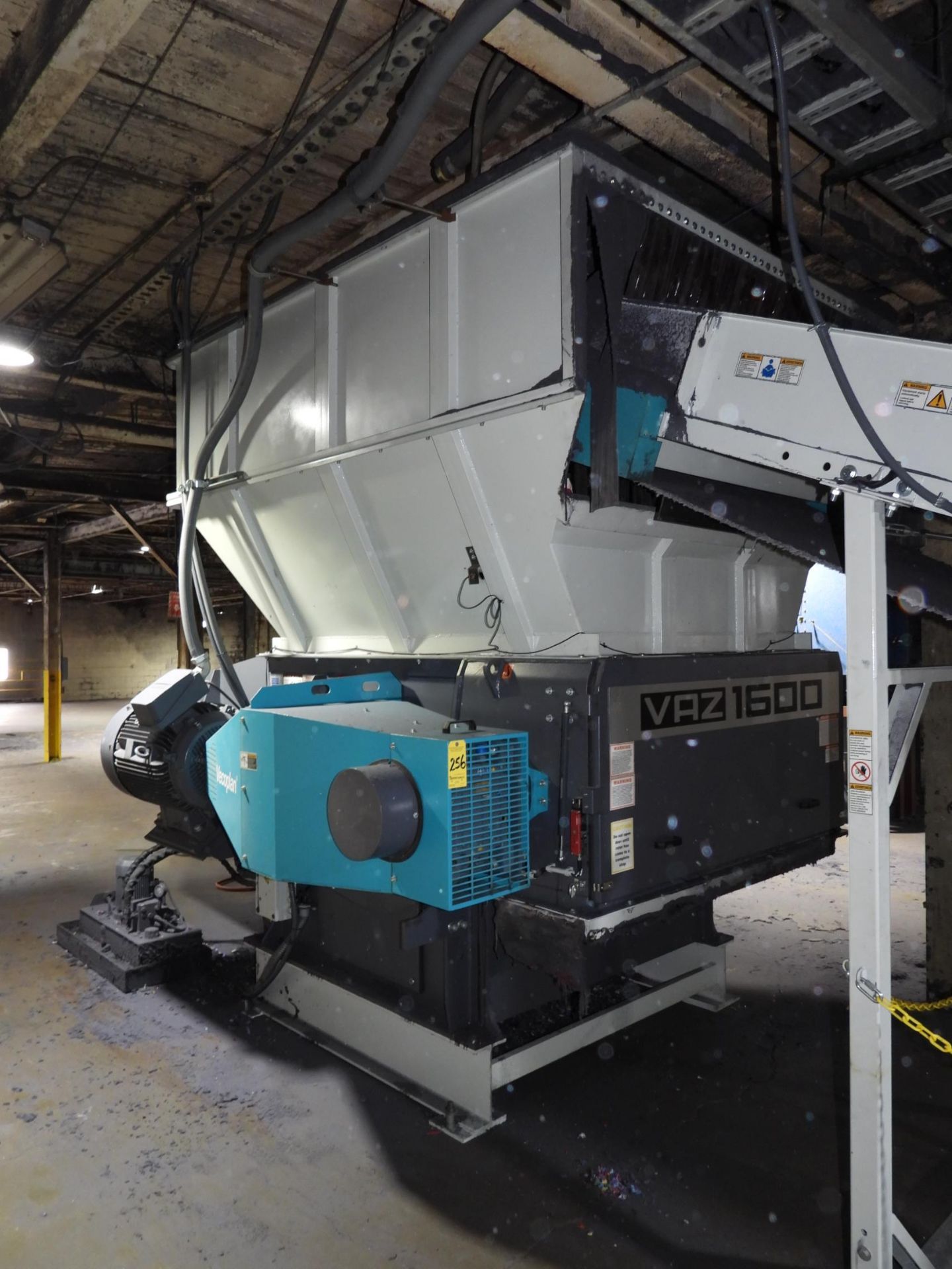 Vecoplan Model VAZ-1600-M-FF V-5552 Shredder/Cutter, s/n 18248-010, New ...