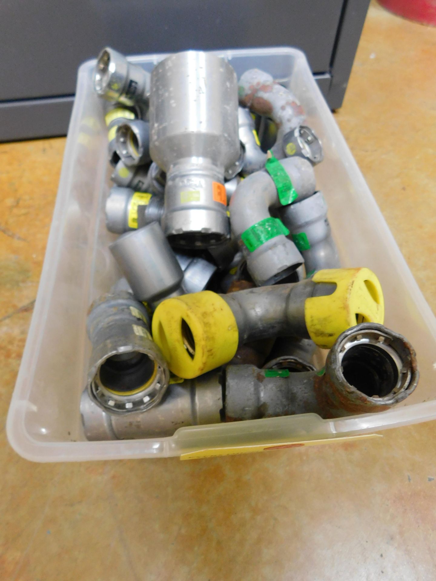 VIEGA MEGAPRESS 3/4" PRESS FITTINGS, APPROX. 30 PCS, VARIOUS SIZES