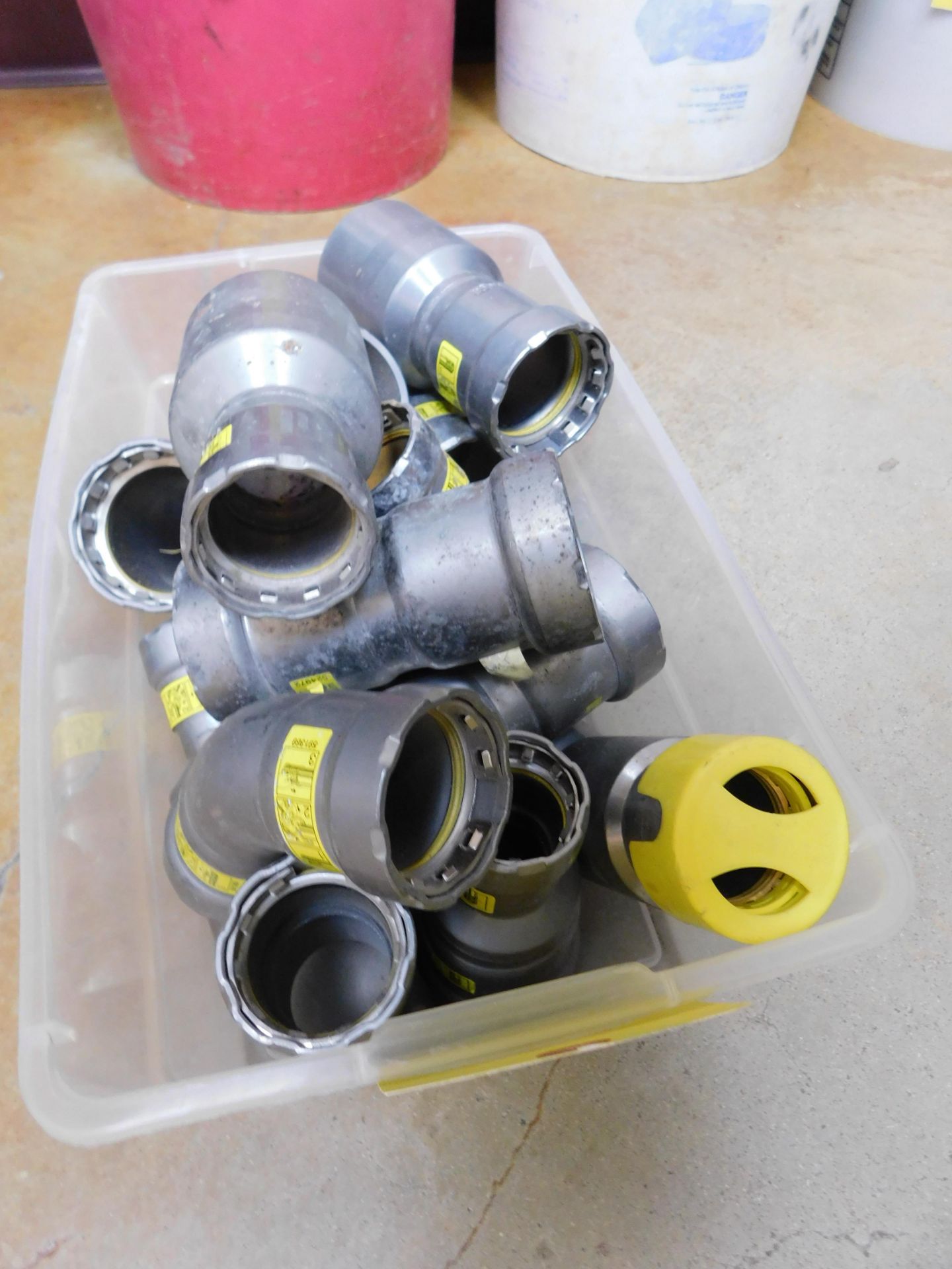 VIEGA MEGAPRESS 1"1/4" AND 1" PRESS FITTINGS, APPROX. 15 PCS, VARIOUS SIZES