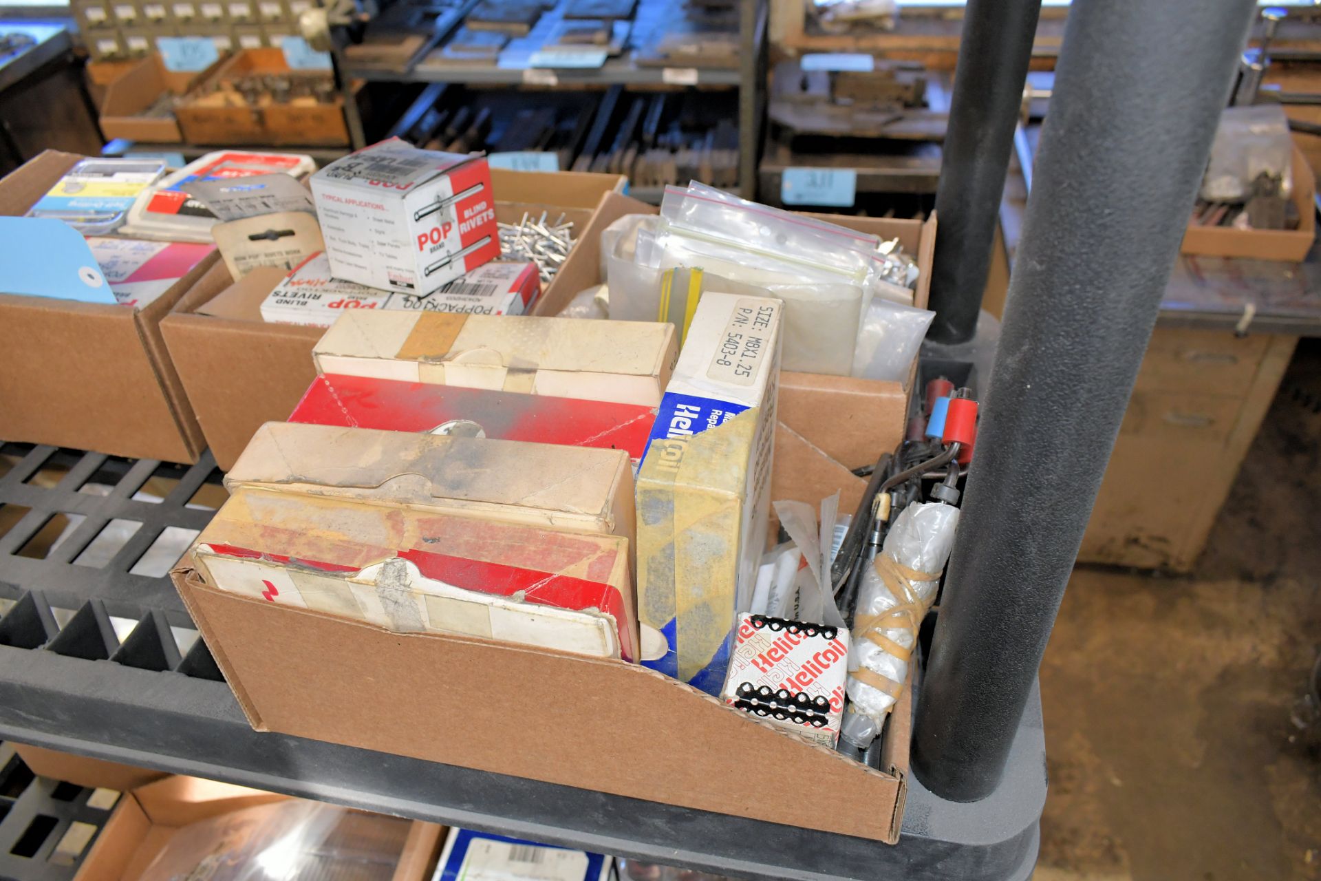 Lot - Thread Repair, Fittings, Chain, Rivets, Anchors and Plastic Knobs ...