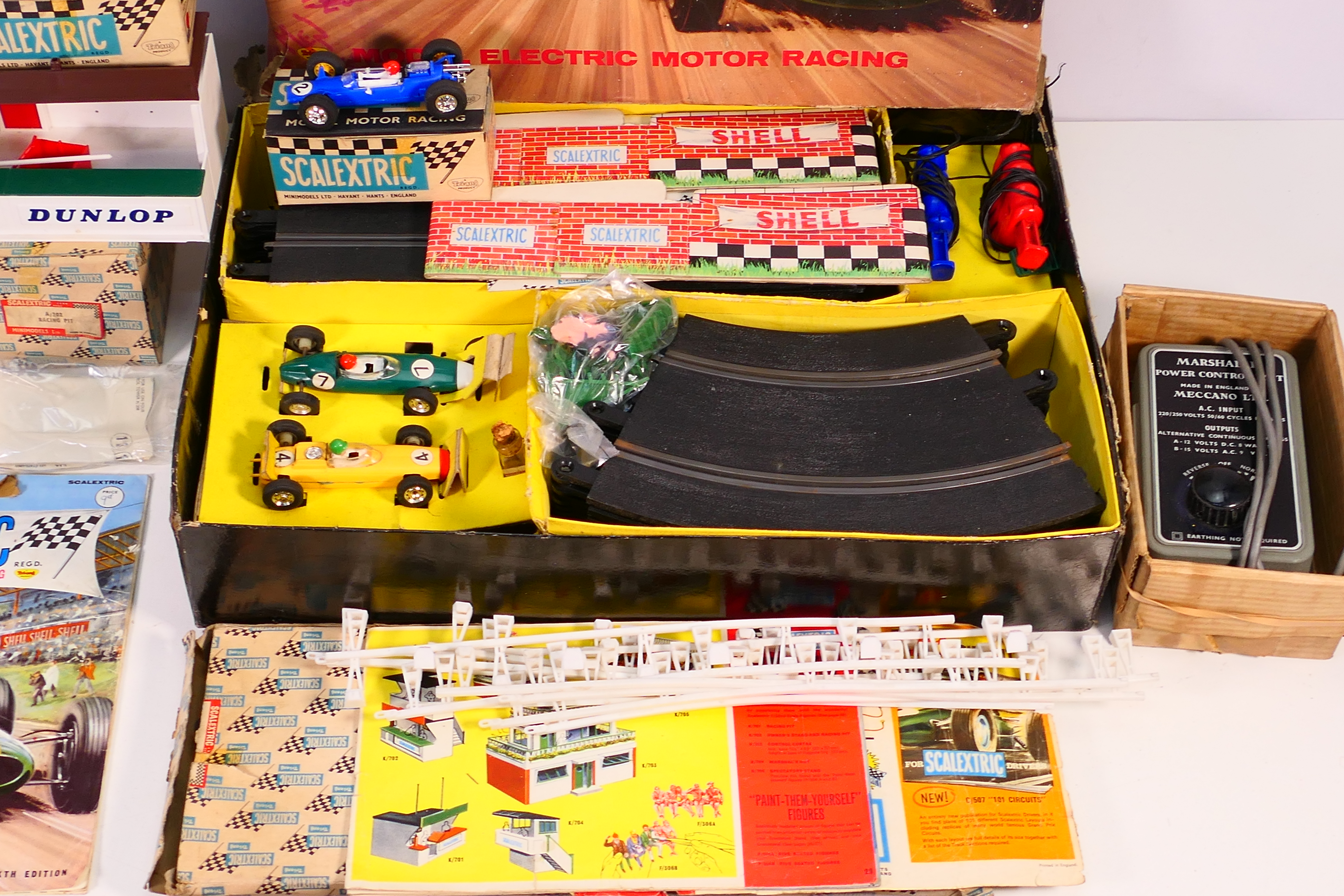 Scalextric - A boxed Scalextric Set 50 with two boxed Scalextric cars ...