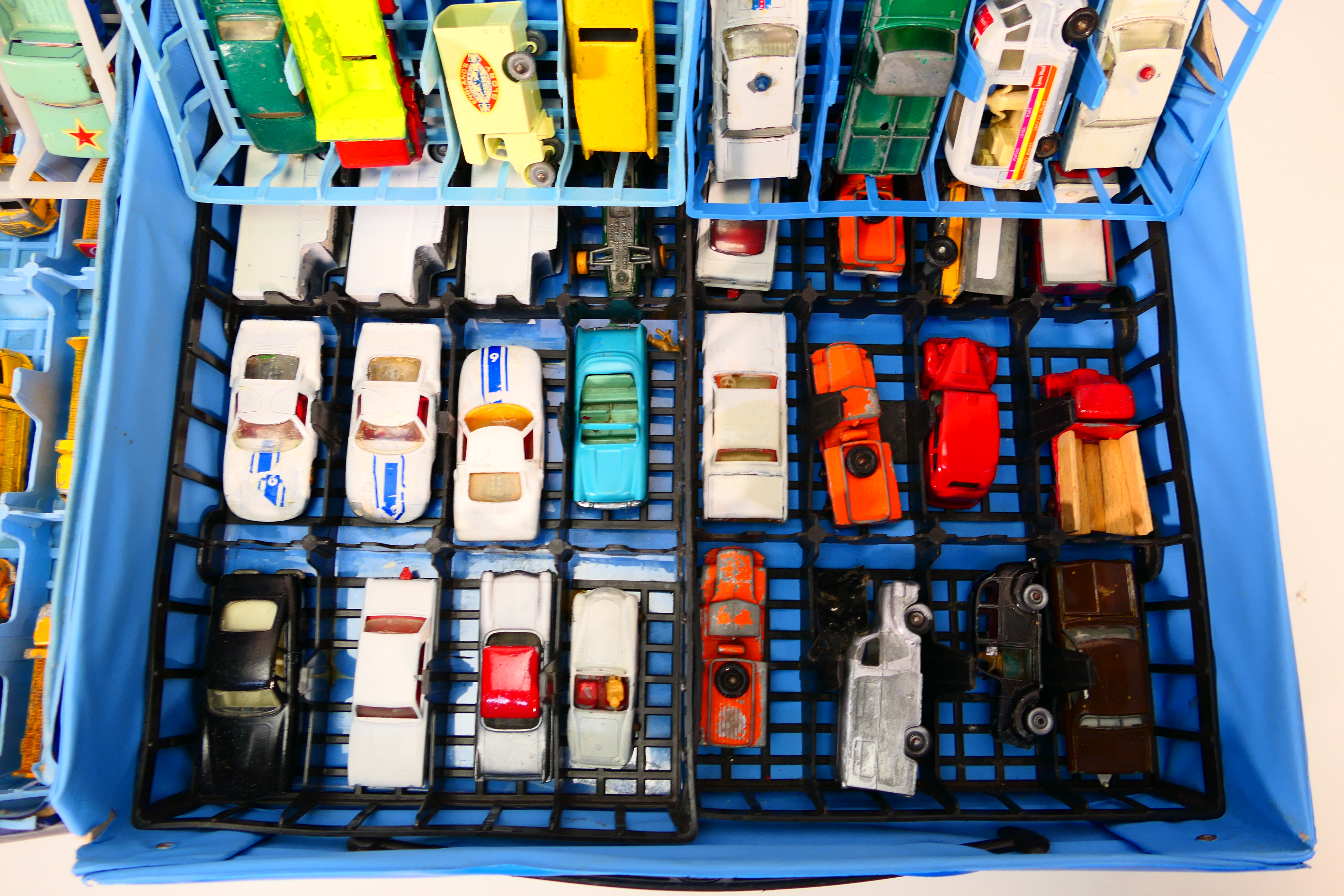 Matchbox - Three Matchbox Carry cases with approximately 144 unboxed ...
