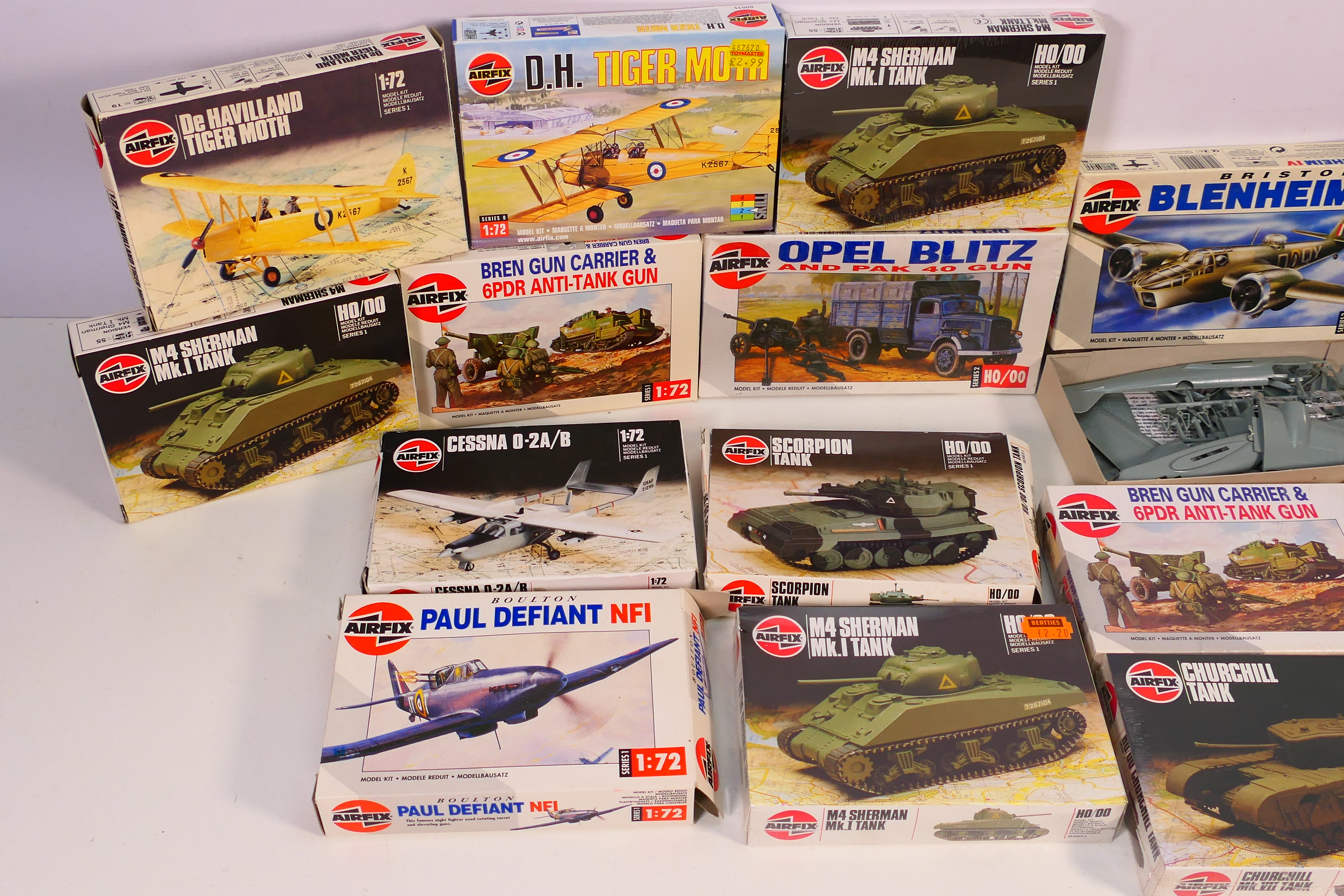 Airfix - 15 boxed Airfix plastic model kits in 1/72 and 1/76 scales ...