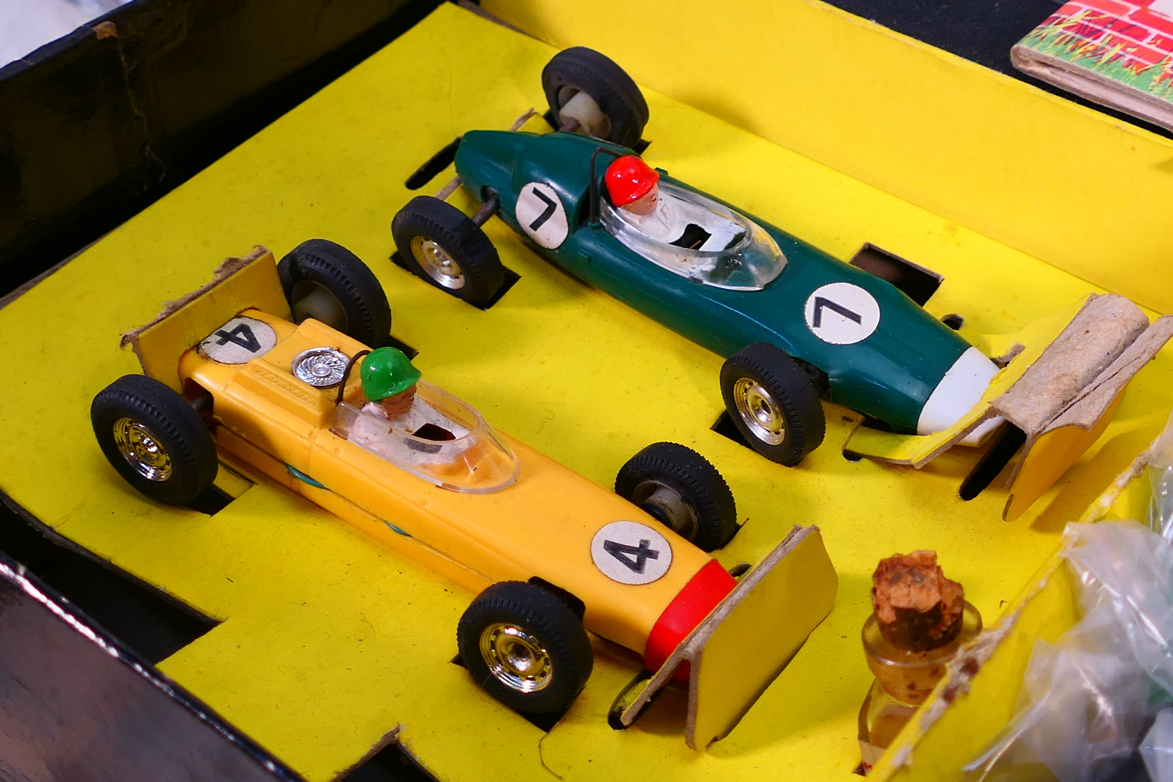 Scalextric - A boxed Scalextric Set 50 with two boxed Scalextric cars ...
