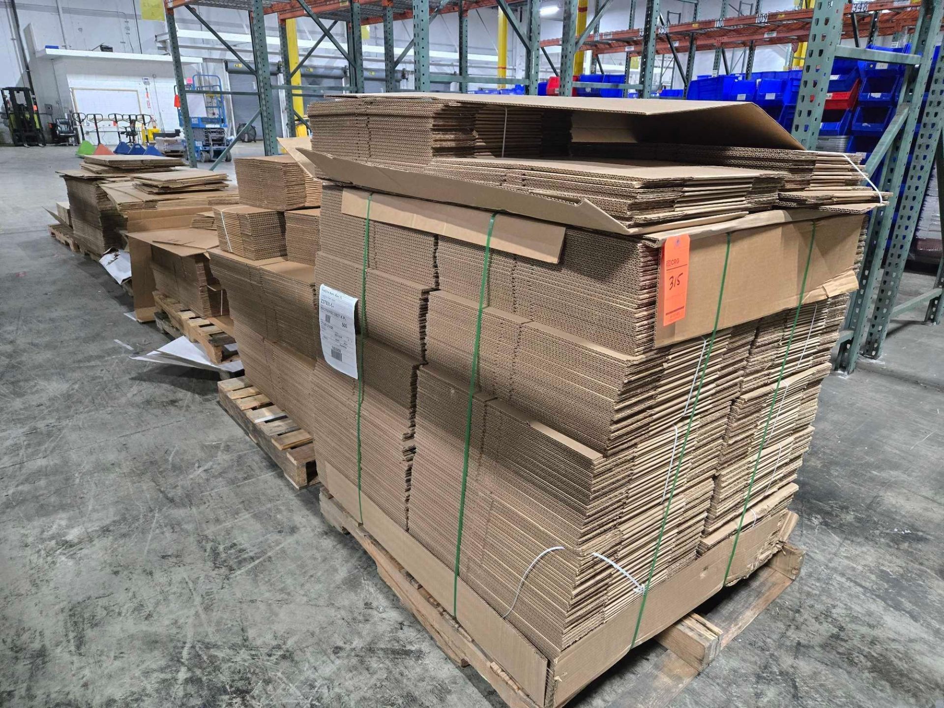 Lot of assorted Currogated boxes, (CONTENTS OF 6 PALLETS) - Subject to ...